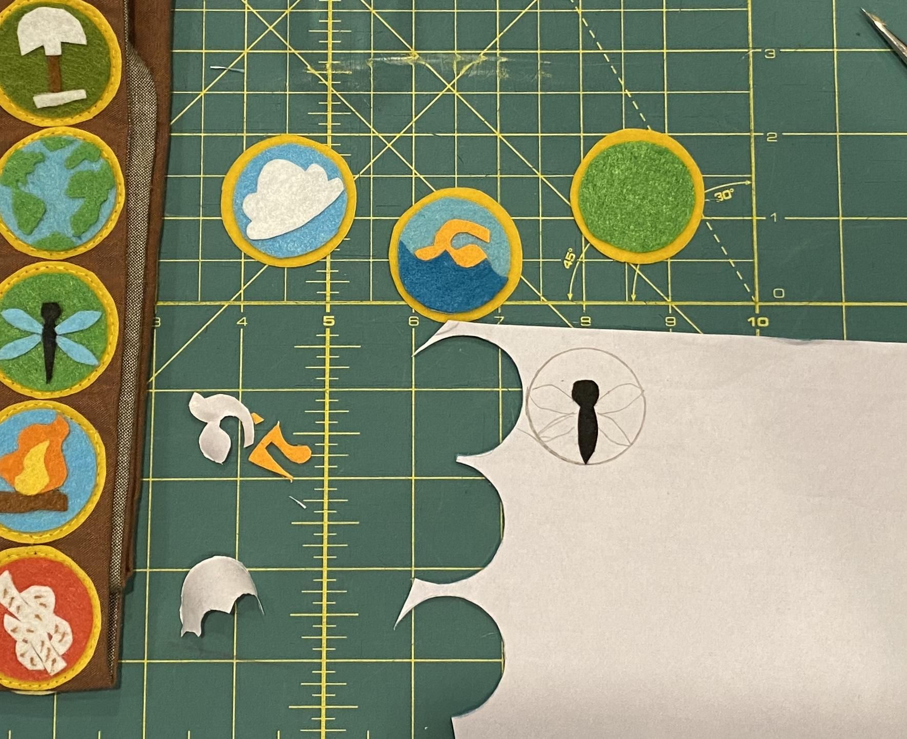 Pixar Up Russell Wilderness Explorer Costume for Child : 7 Steps (with ...