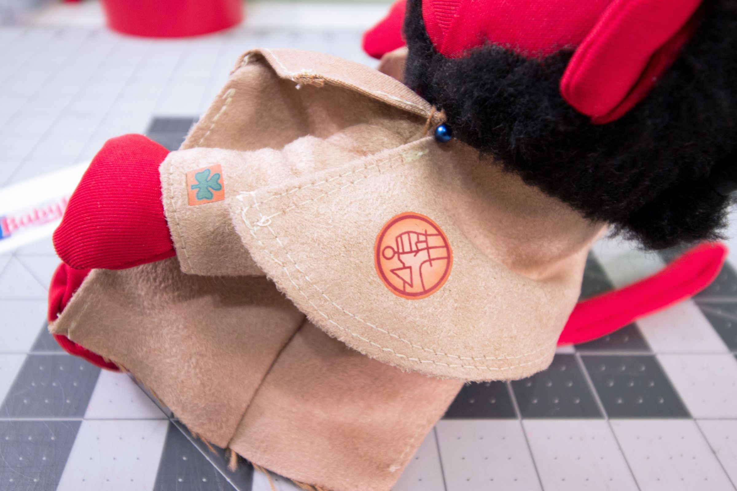 Hellboy Comic Con Costume (For Timmy the ThinkGeek Monkey) : 8 Steps ...