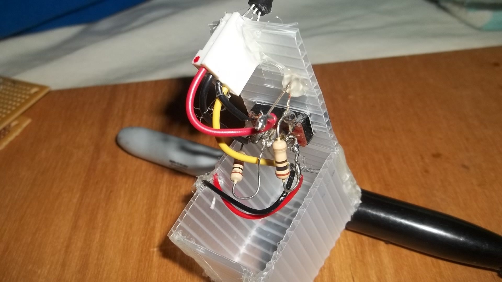 Simple Transistor Tester : 5 Steps - Instructables