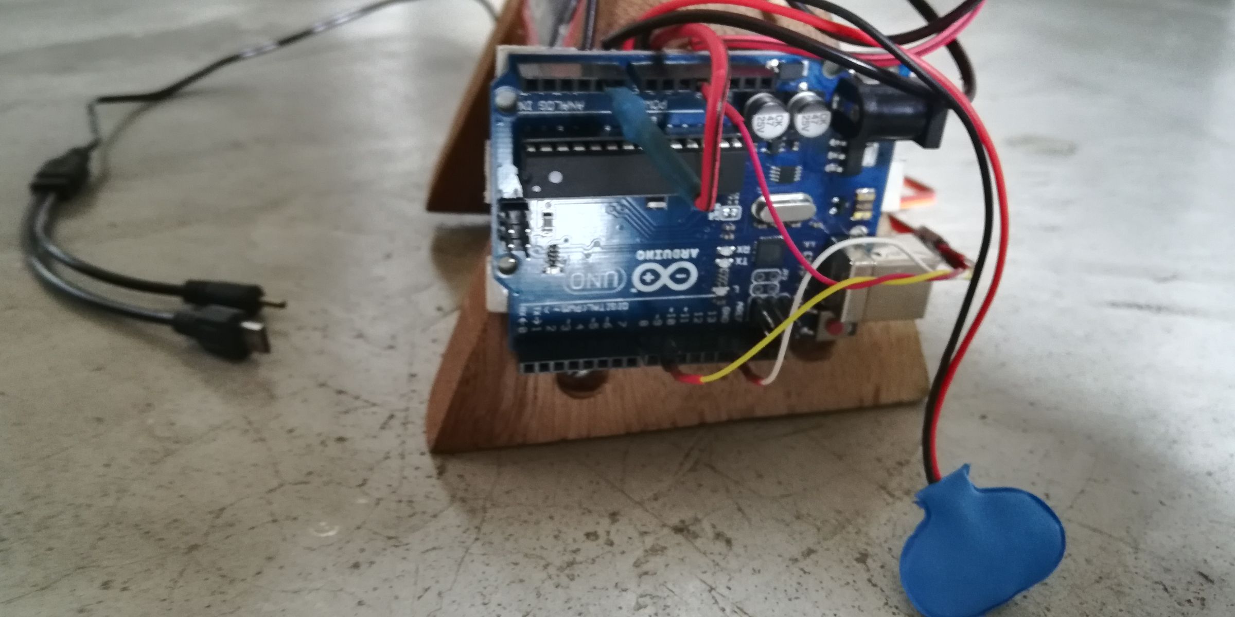 How to Make Solar Tracker Using Arduino and Servo Motor : 4 Steps ...
