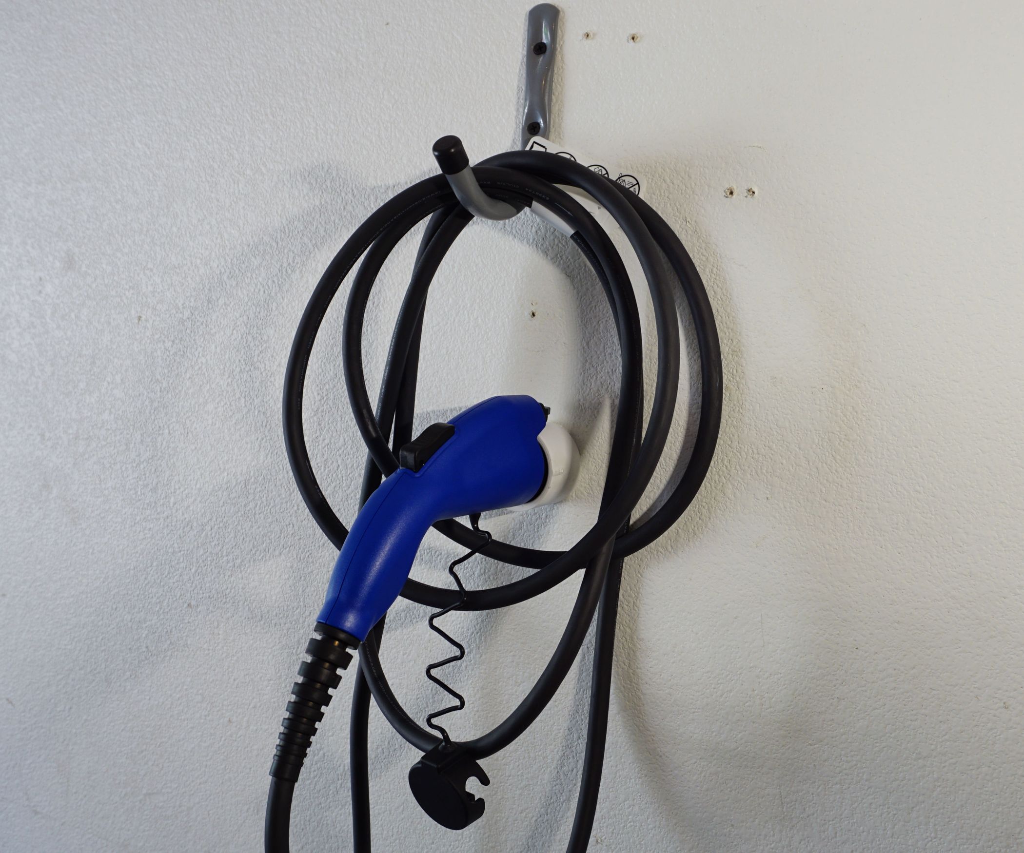 EV Charger Wall Mount : 5 Steps (with Pictures) - Instructables