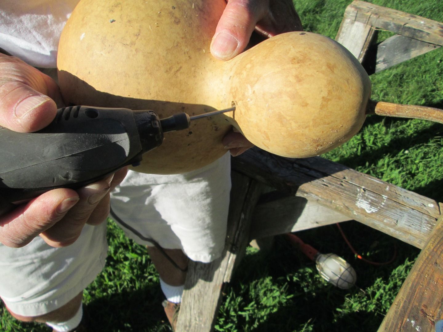 Build a Gourd Birdhouse : 8 Steps (with Pictures) - Instructables