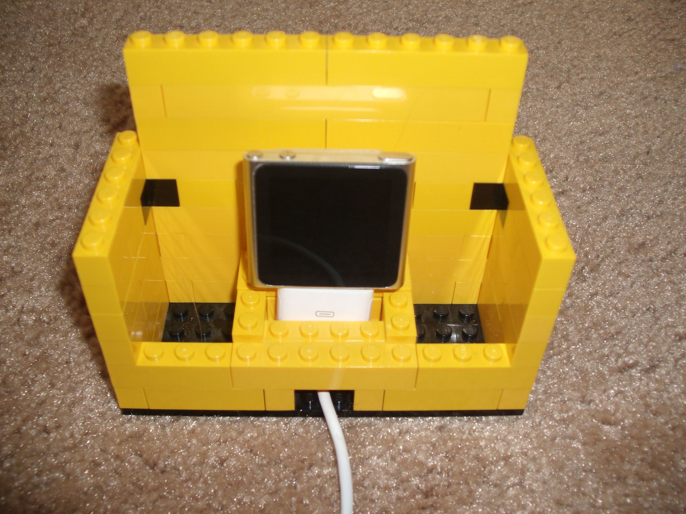 Transformable Lego IPod Dock : 6 Steps - Instructables