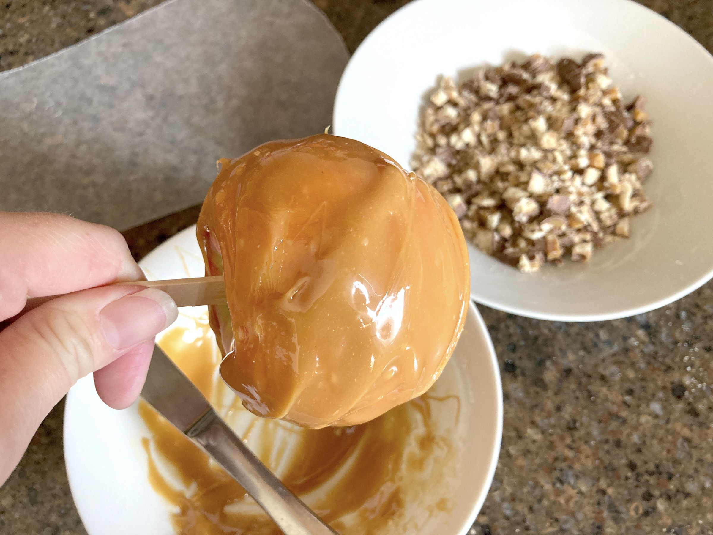 Candy Bar Caramel Apples : 7 Steps (with Pictures) - Instructables
