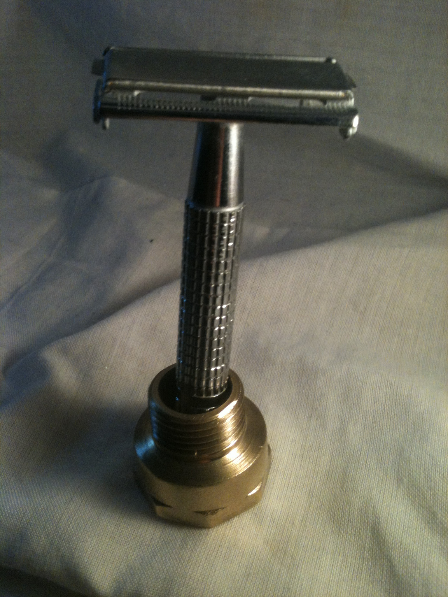 Simple Safety Razor Holder : 3 Steps (with Pictures) - Instructables