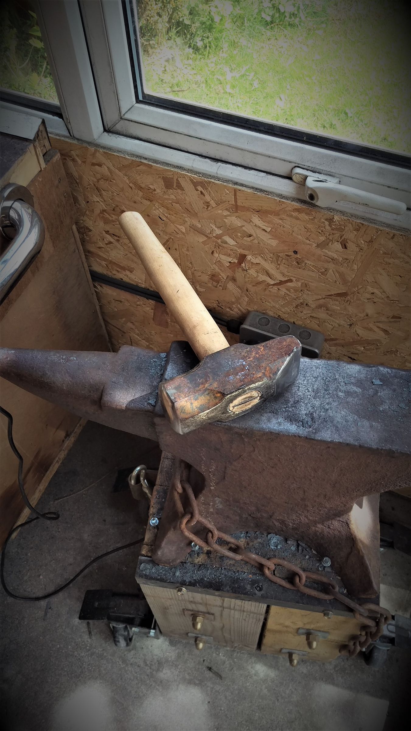 Adapt a Sledgehammer Head to Make a Big Boy Blacksmith Hammer. : 6 ...