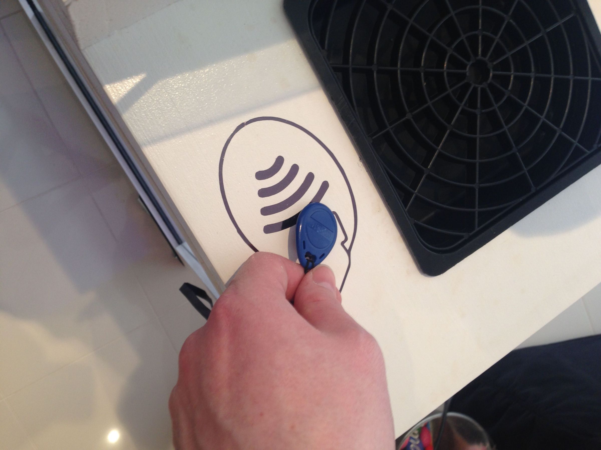 RFID Touch Screen Automated Bar Barduino V2.0 With Facebook : 5 Steps ...