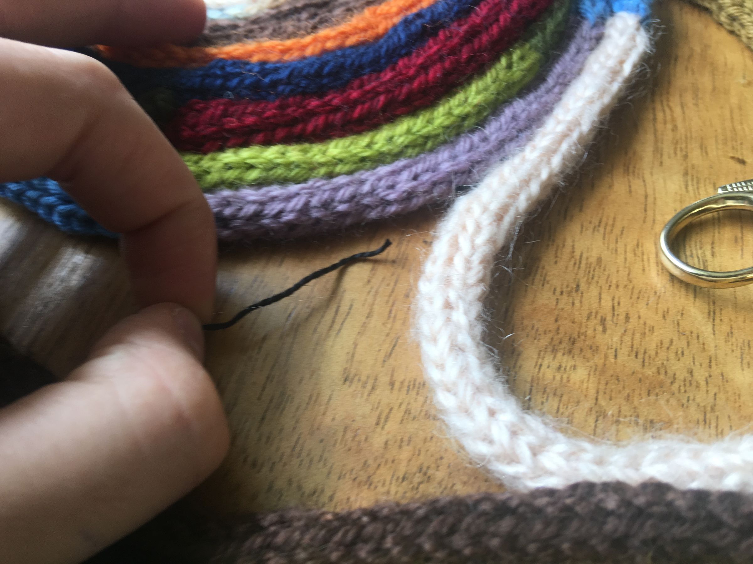 How to French Knit a Rug : 11 Steps (with Pictures) - Instructables