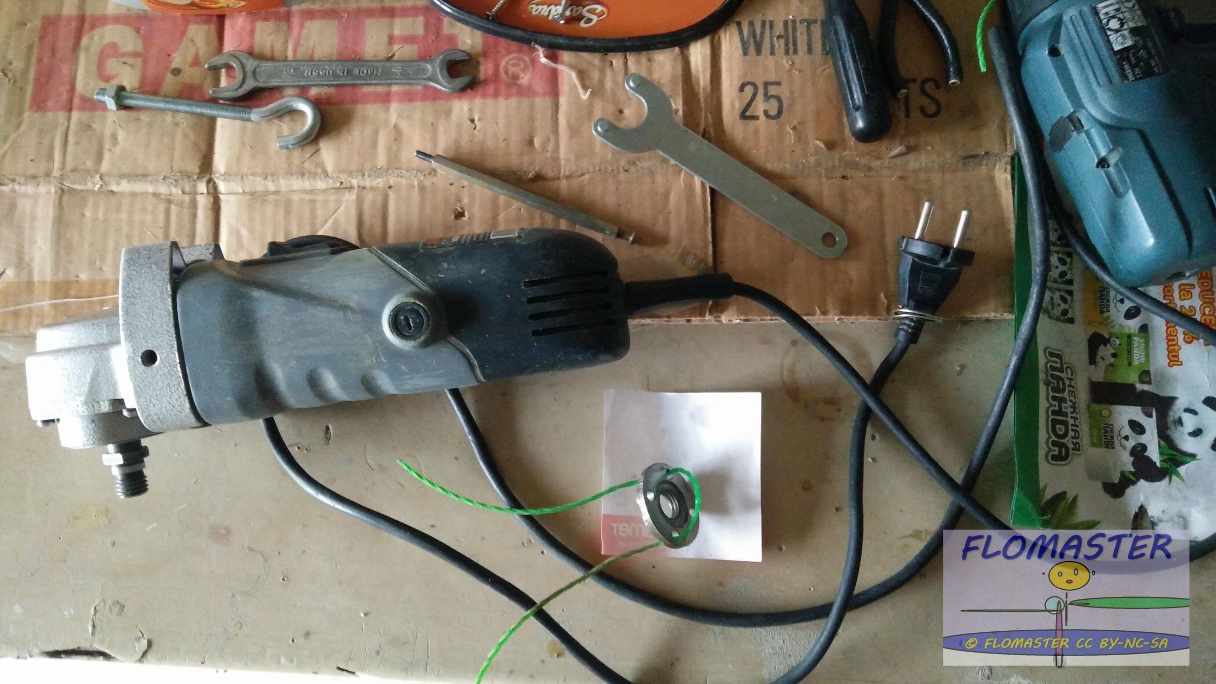 DIY Powerful Lawn Trimmer From an Angle Grinder : 11 Steps (with ...