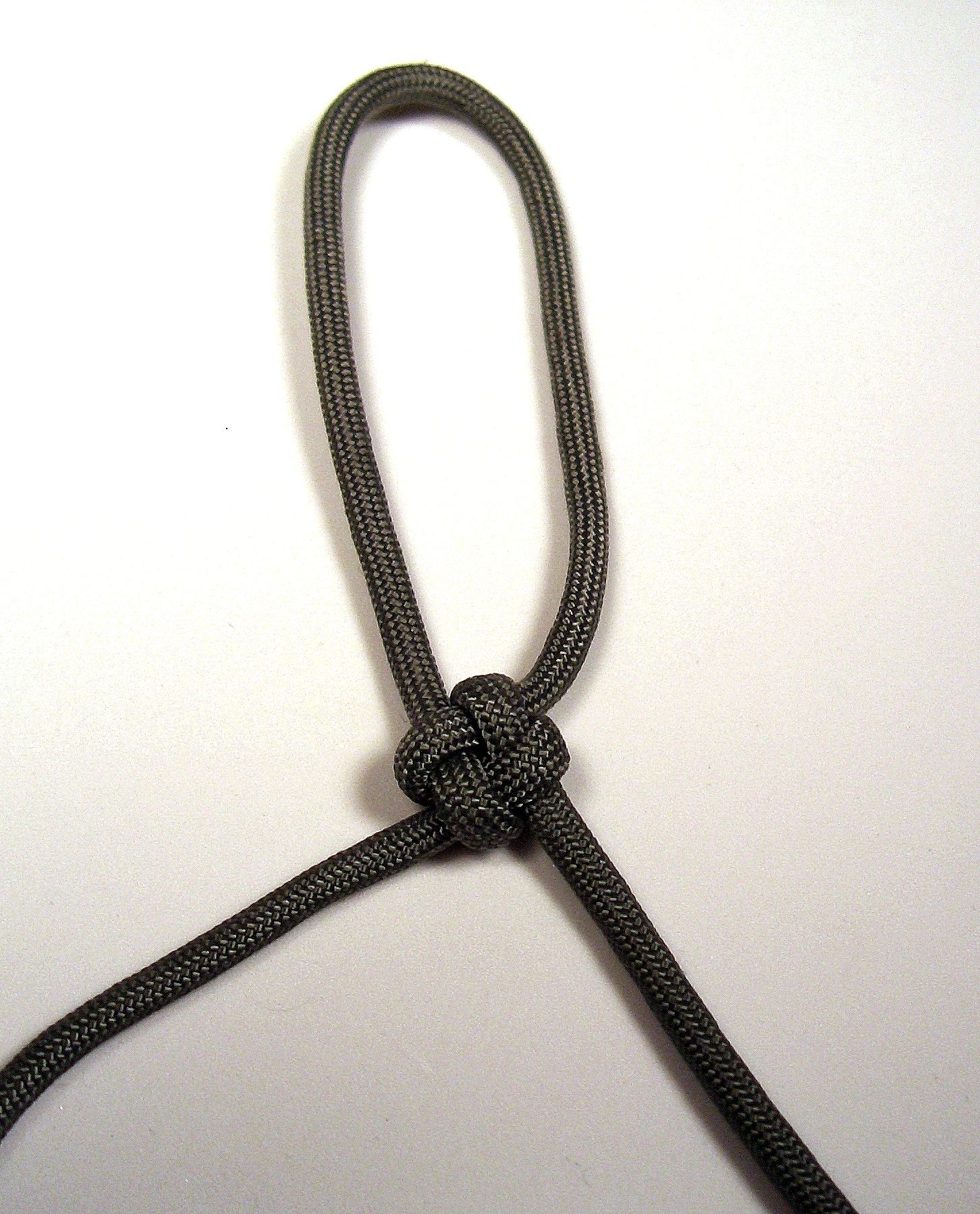 Cross Knot Paracord Lanyard : 13 Steps (with Pictures) - Instructables
