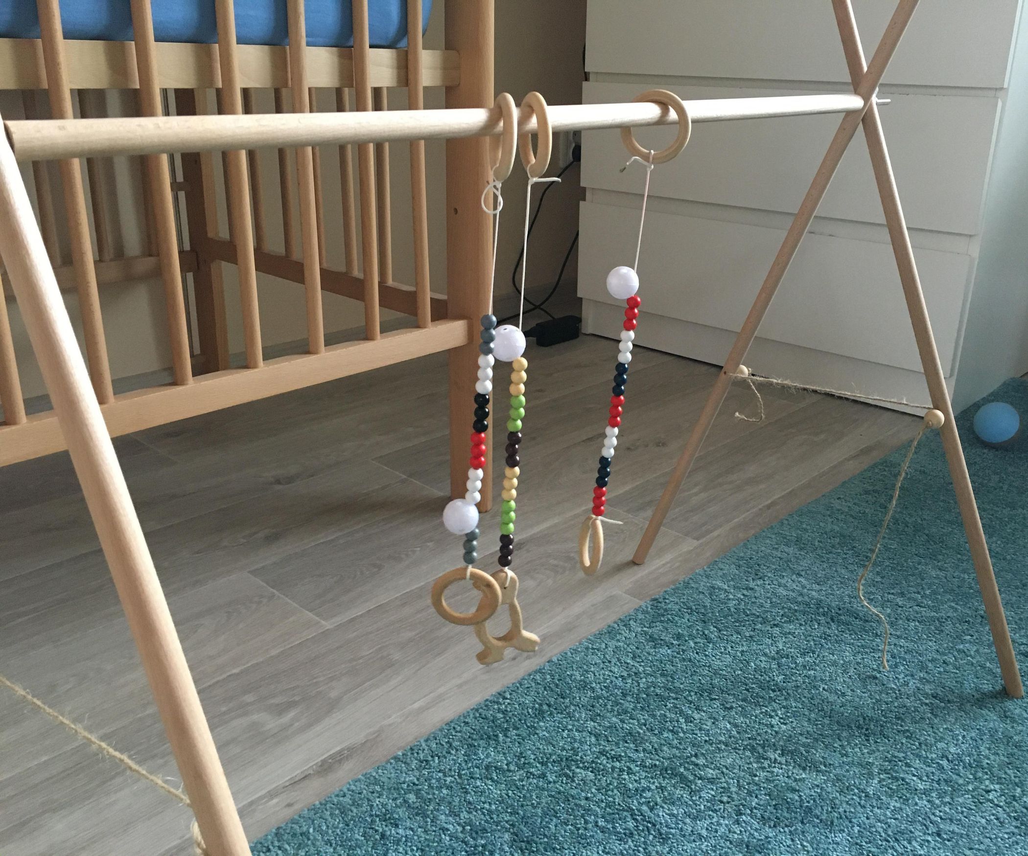 Baby Gym DIY Under 10 EUR : 7 Steps - Instructables