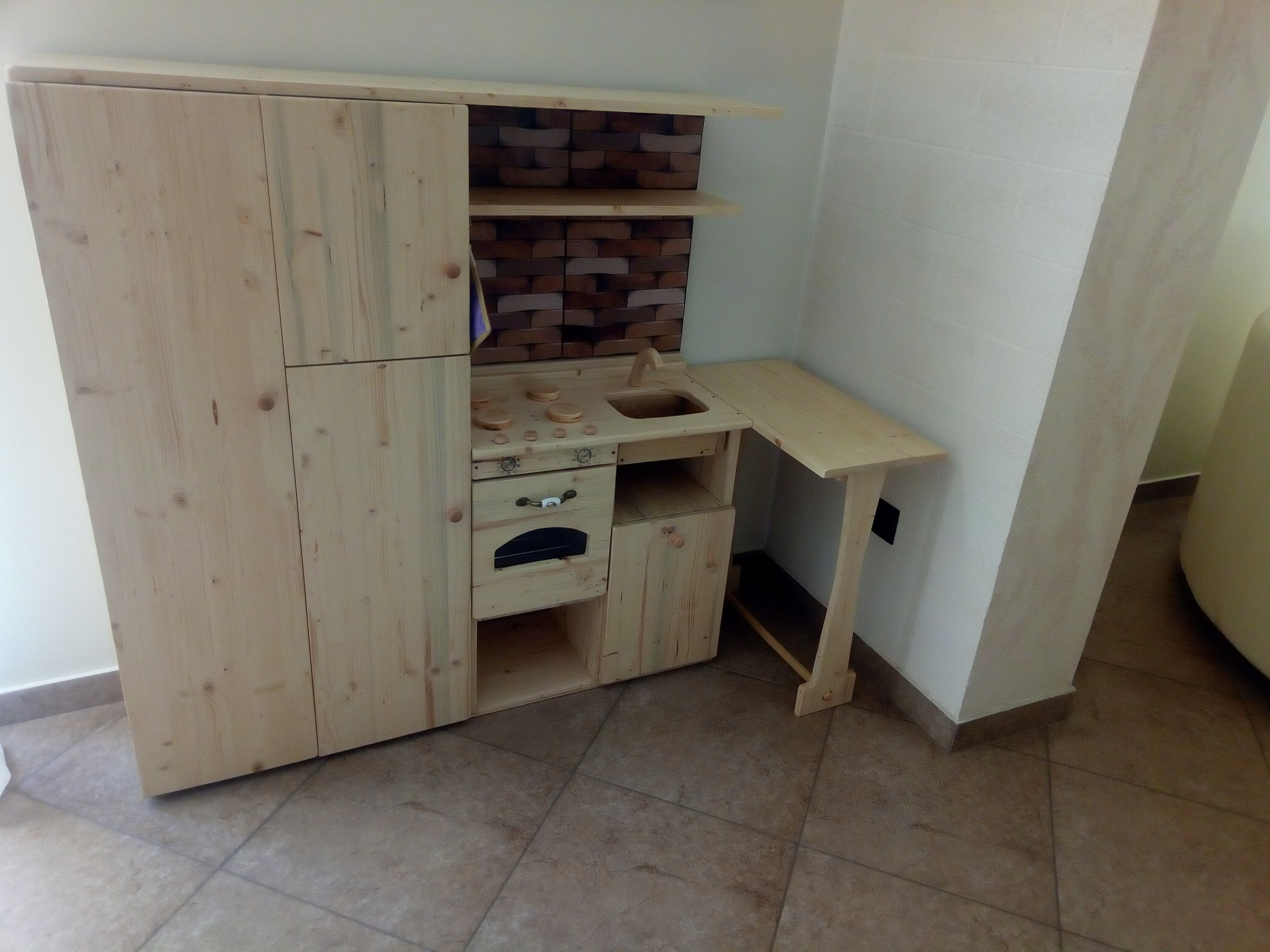 Homemade Wood Kitchen Toy : 6 Steps - Instructables