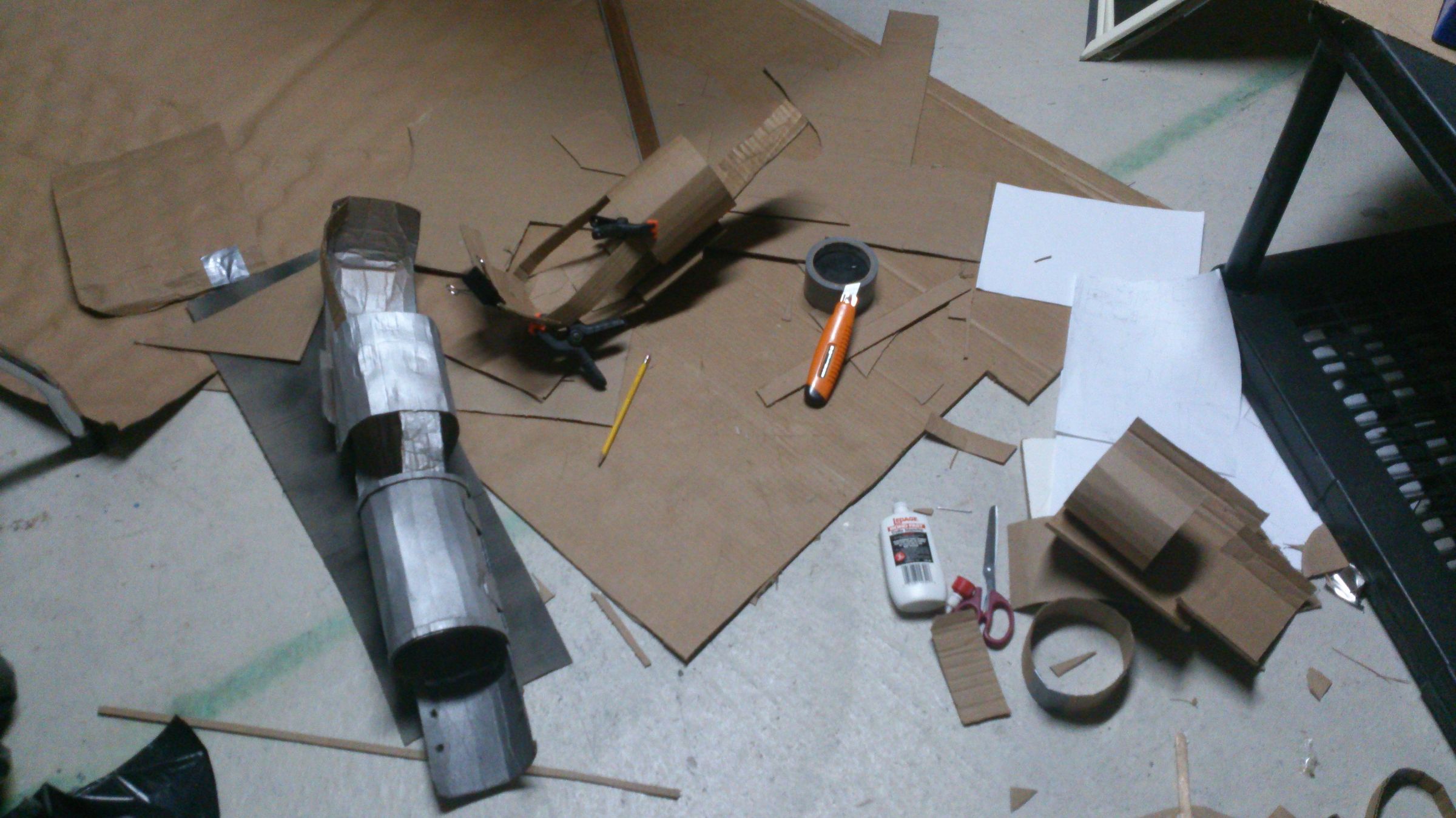 The Mark 1 Iron Man Suit! : 9 Steps - Instructables