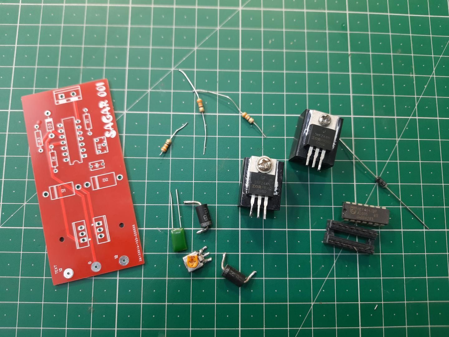 12v to 220v MOSFET Based Inverter Circuit : 7 Steps - Instructables