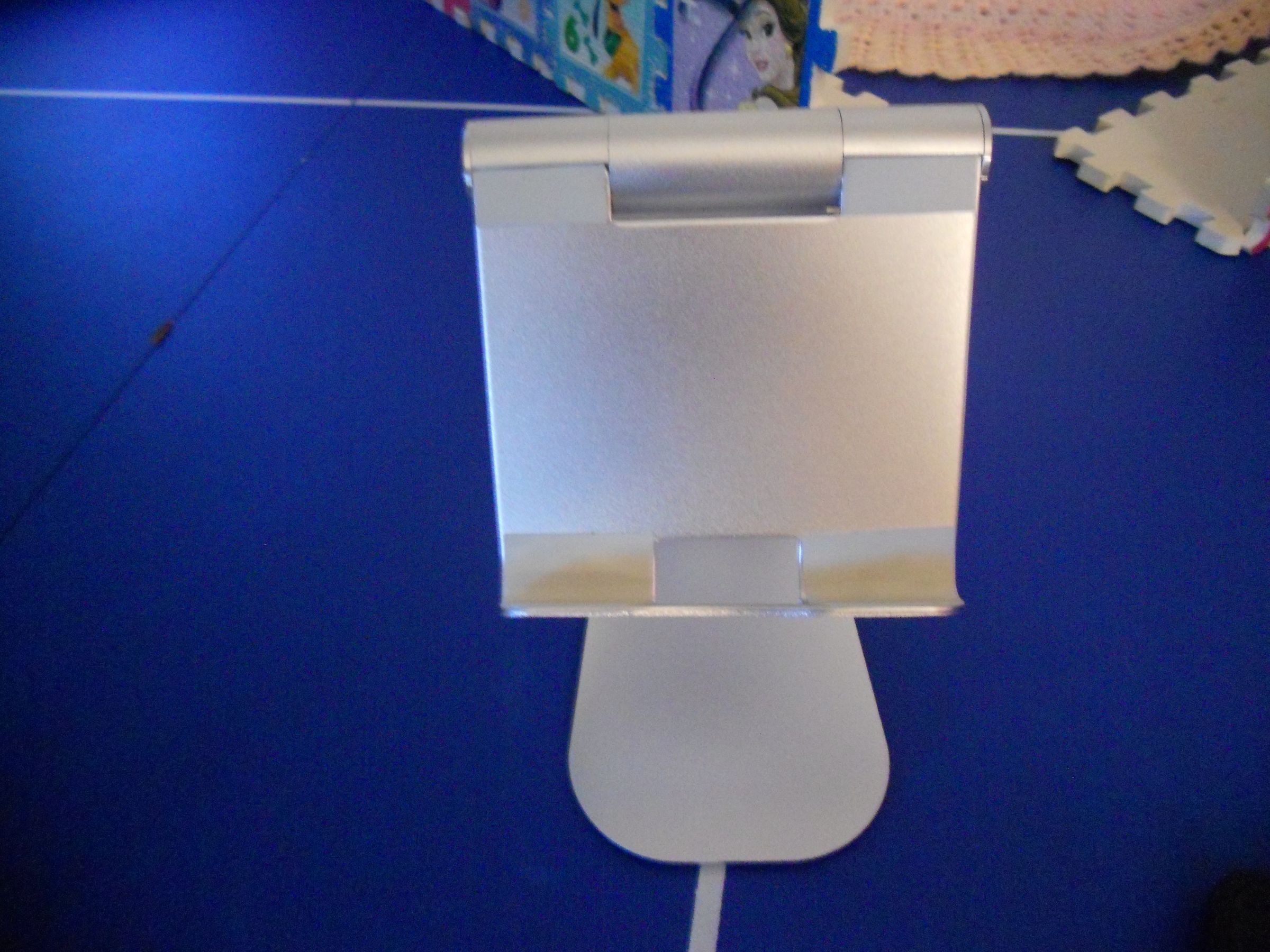 How to Make a Movie Theater for Toys! : 10 Steps (with Pictures ...