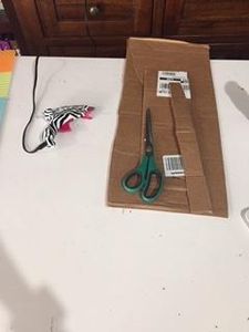 Big Cardboard Expandable Shield : 8 Steps - Instructables