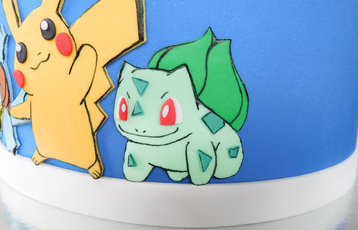 Pokémon Go Cake! : 7 Steps (with Pictures) - Instructables