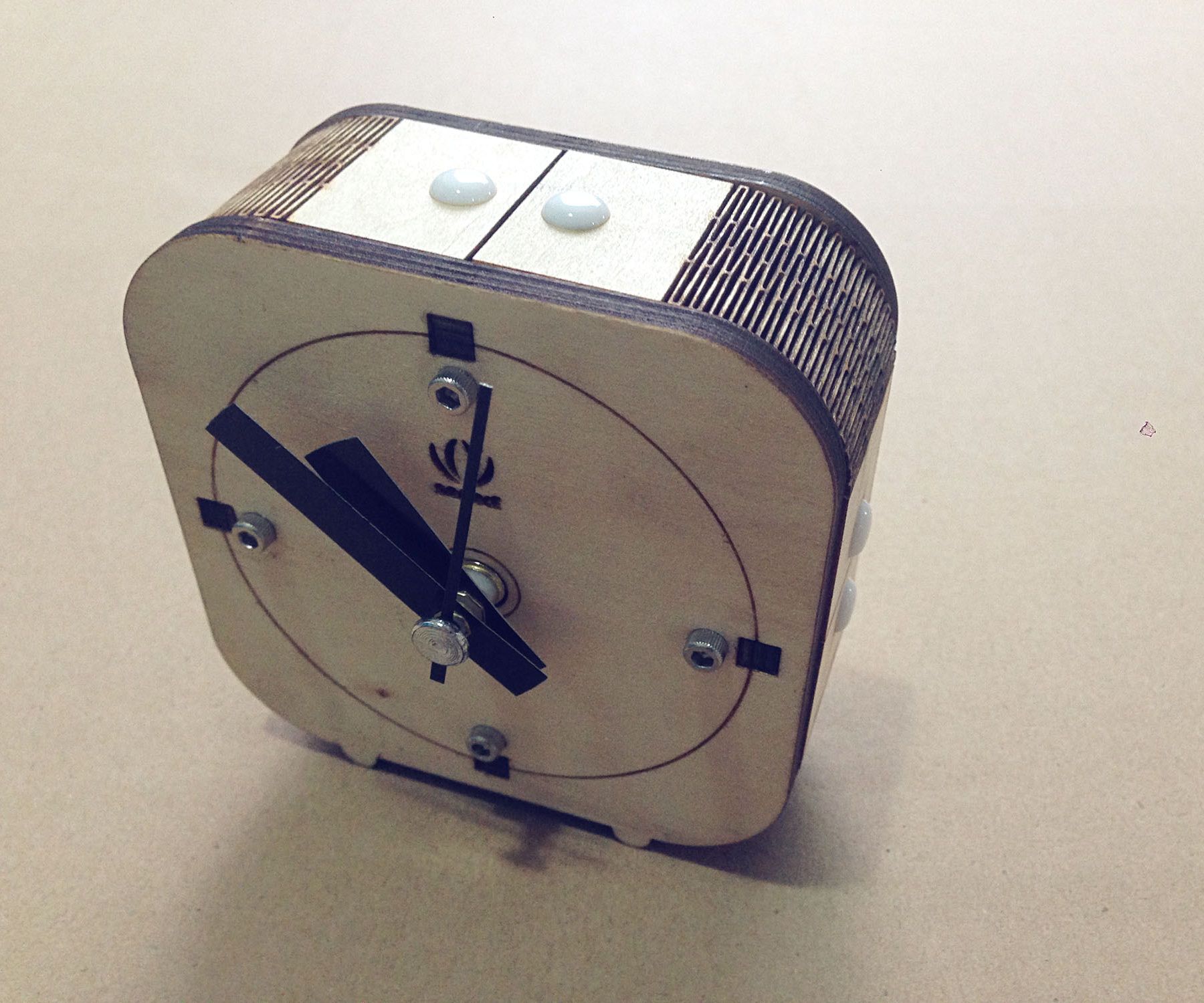 Wooden Clock : 4 Steps - Instructables