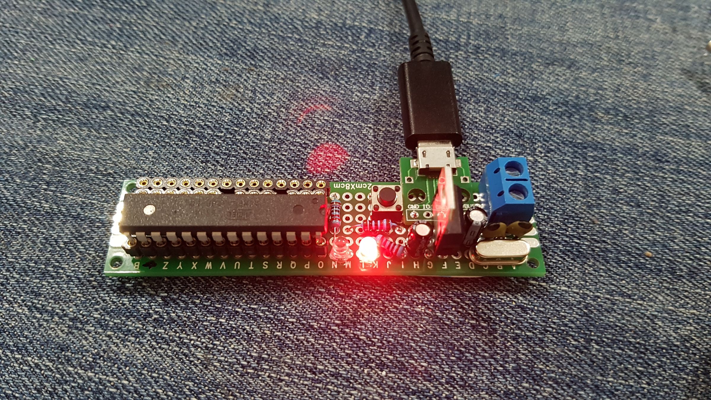One More Small Footprint Barebone Arduino : 4 Steps (with Pictures ...