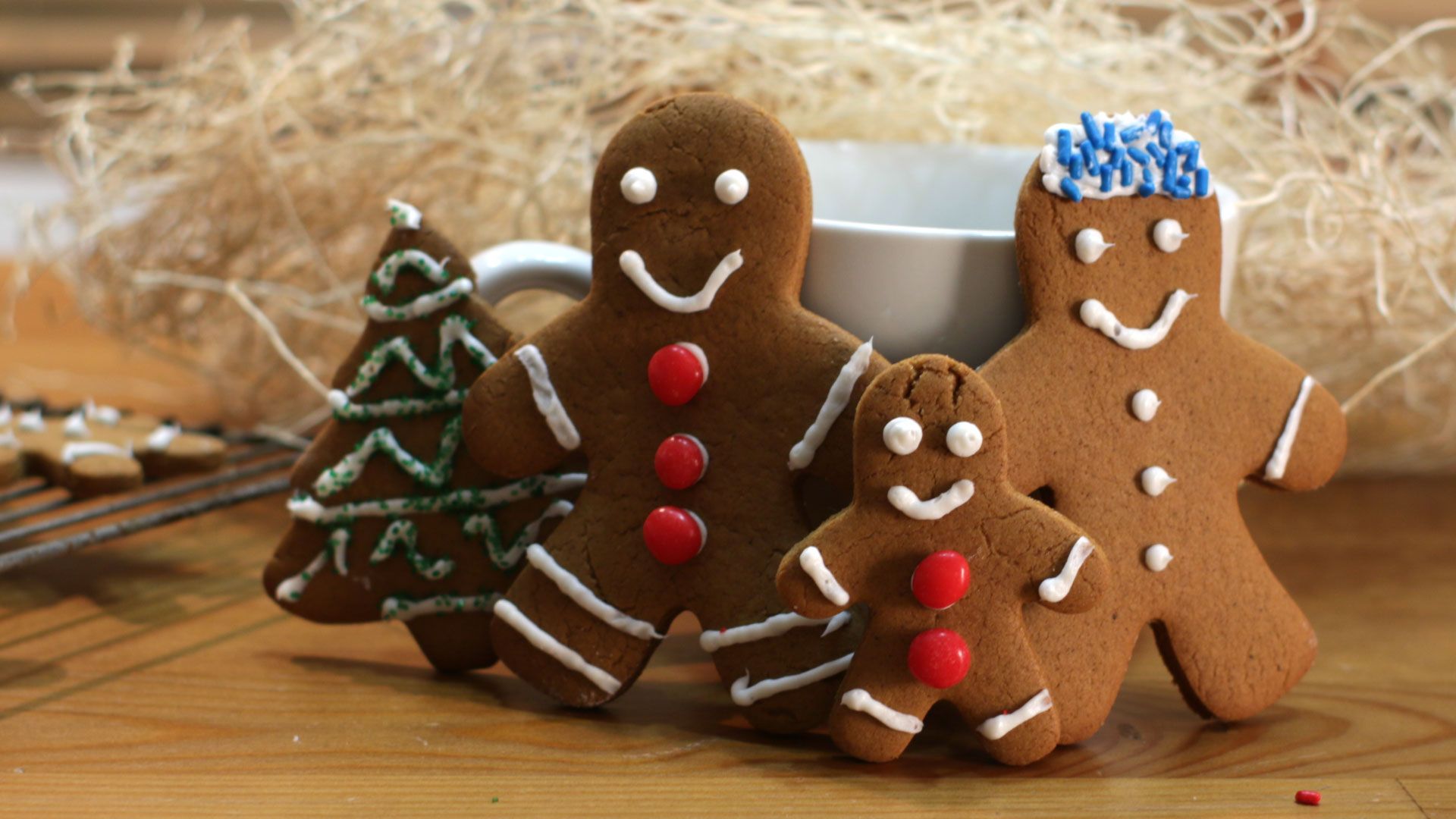 Classic Gingerbread Cookies : 10 Steps (with Pictures) - Instructables