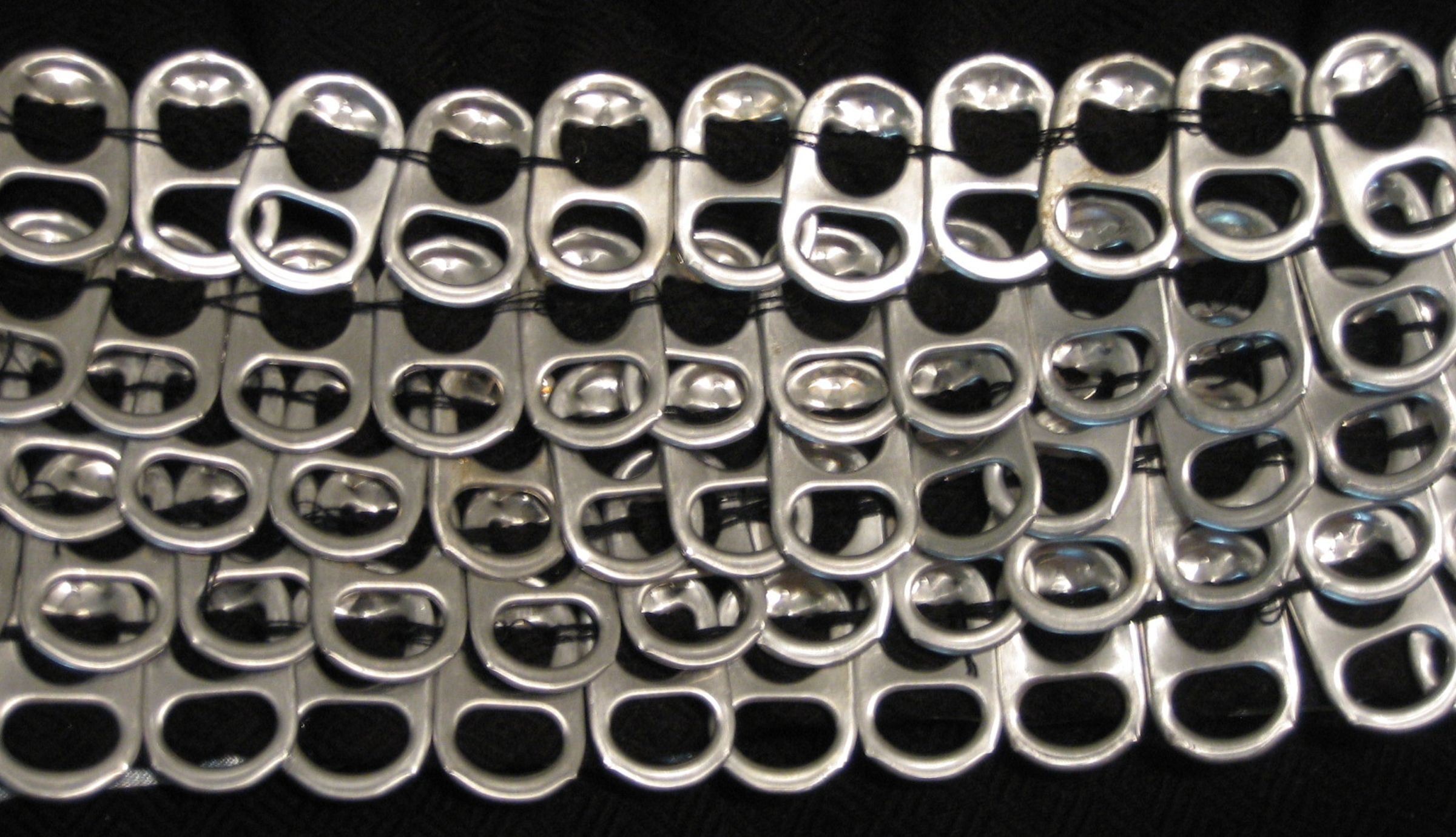 Soda Tab Chainmail Laptop Bag : 8 Steps (with Pictures) - Instructables