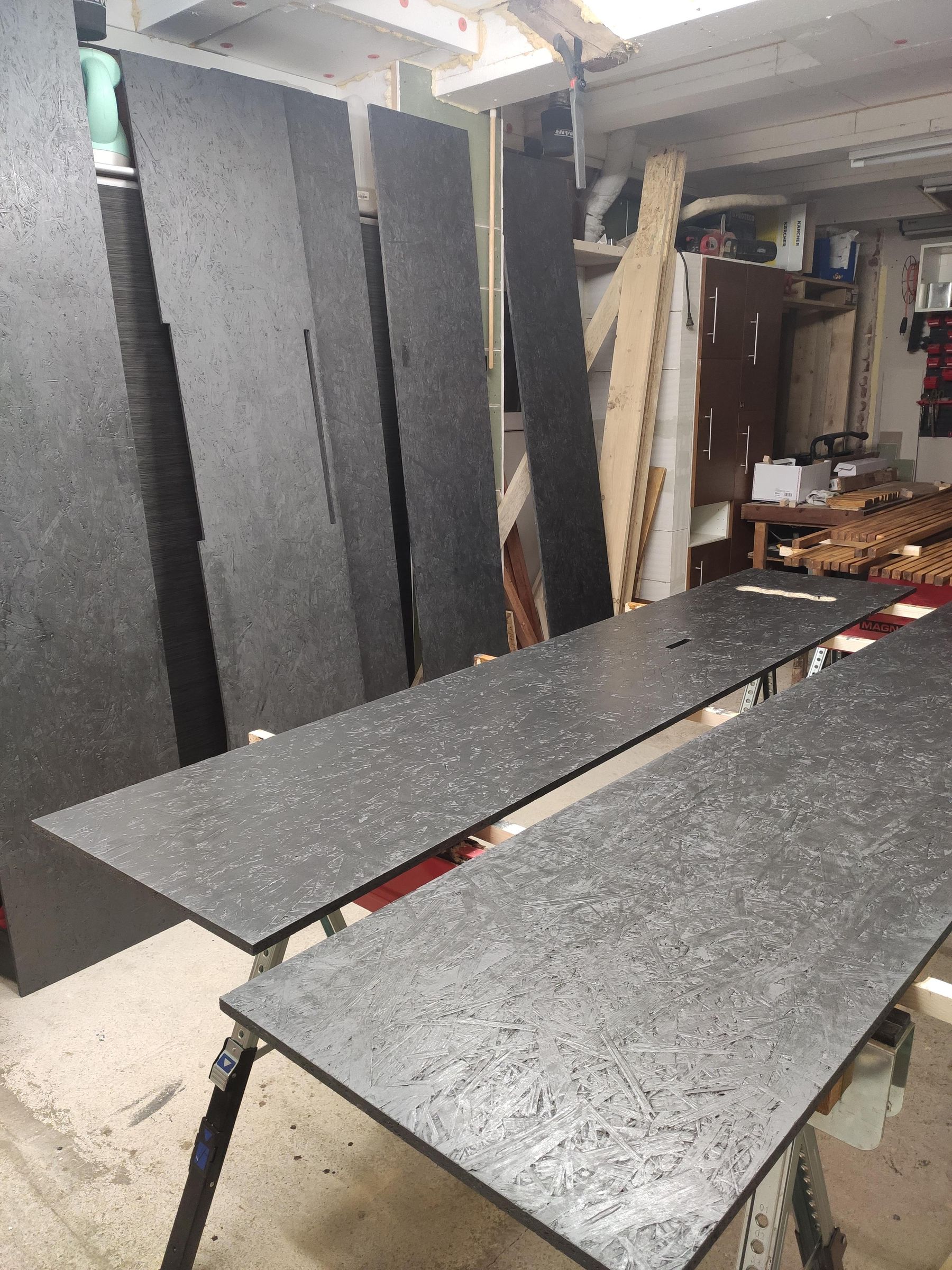 Home Office Slat Wall With Motorised Tripple Monitor Lift and Desk With ...