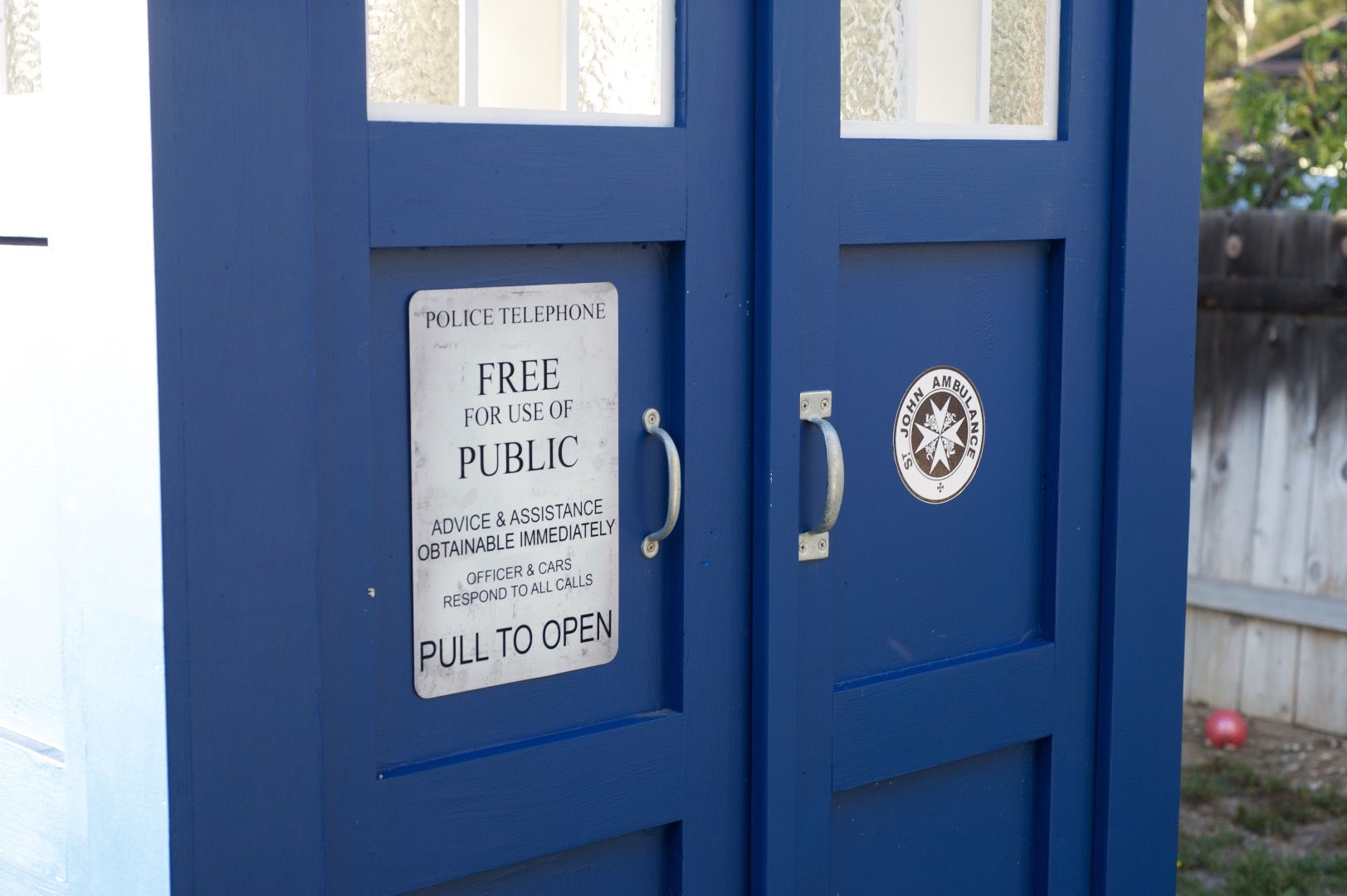 TARDIS : 14 Steps (with Pictures) - Instructables