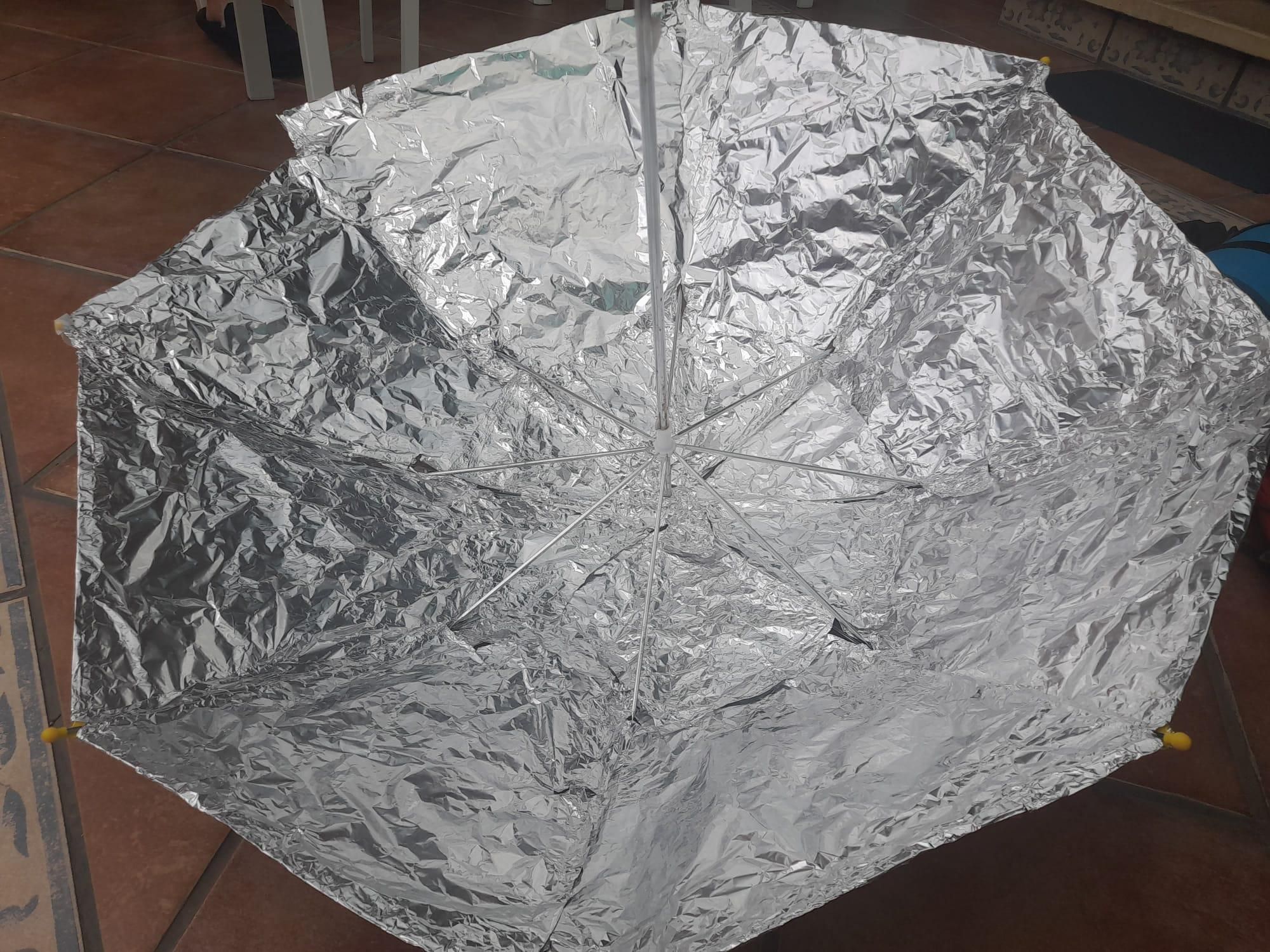 How to Build a Solar Cooker From a Broken Umbrella : 7 Steps ...