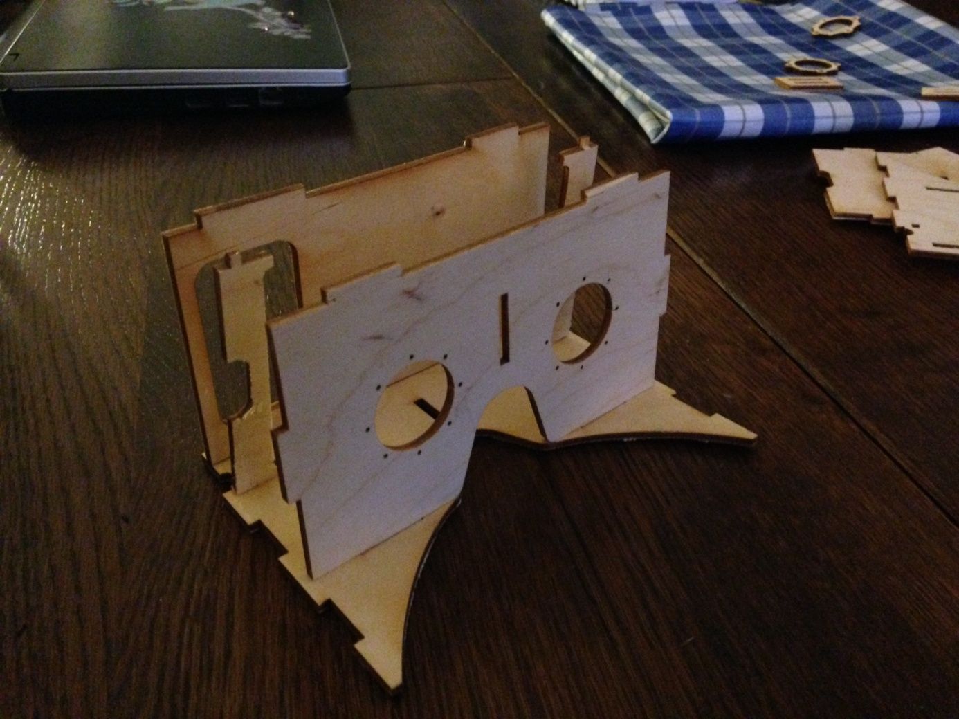 Wooden Google Cardboard Used in History Class : 26 Steps (with Pictures ...