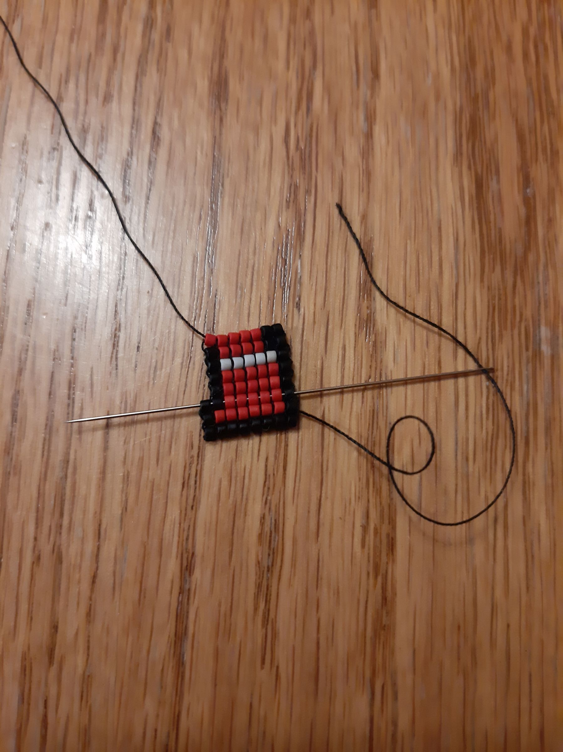 Beaded Pixel Art Jewelry : 11 Steps (with Pictures) - Instructables