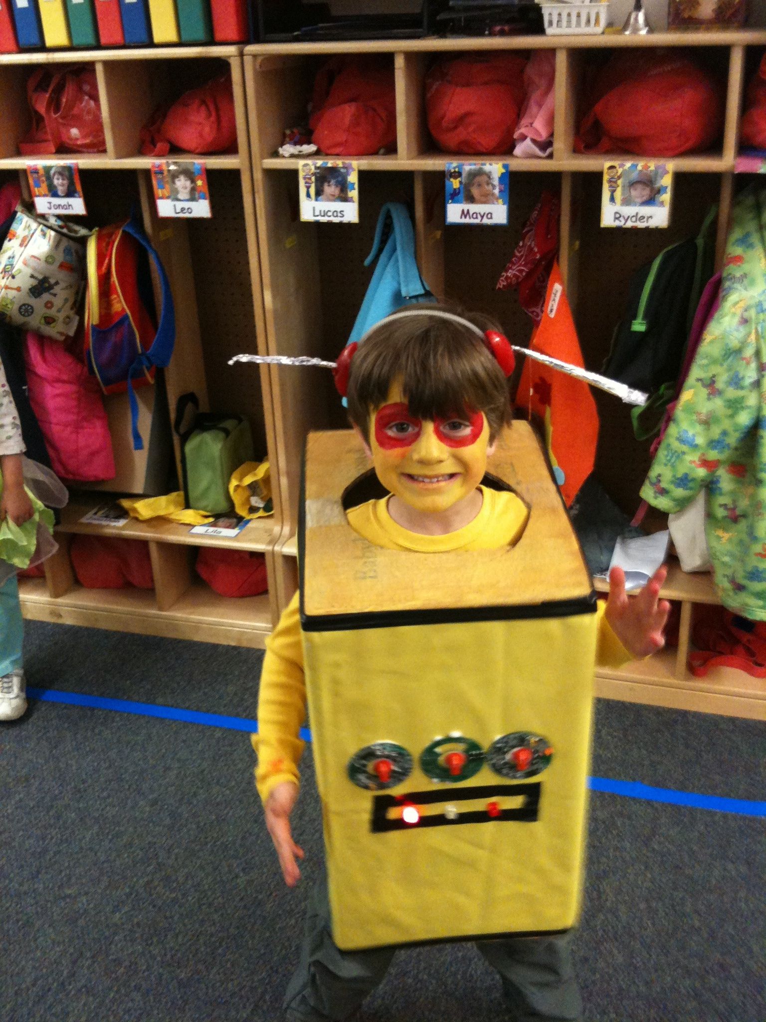 Instructables Robot Costume - Purim Festival - Instructables
