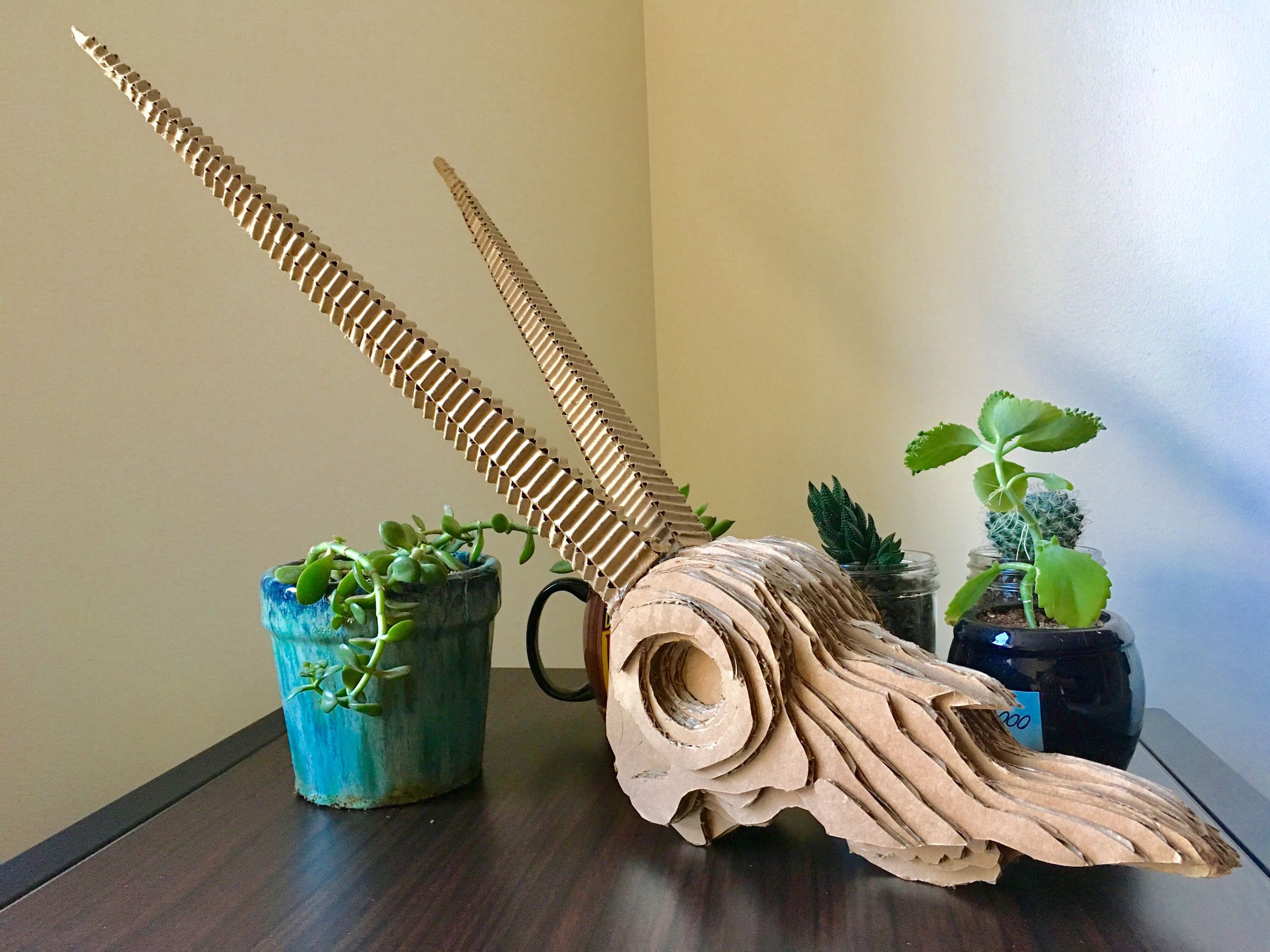 SERIAL PLANE CORRUGATED CARDBOARD GAZELLE SCULPTURE : 4 Steps (with ...