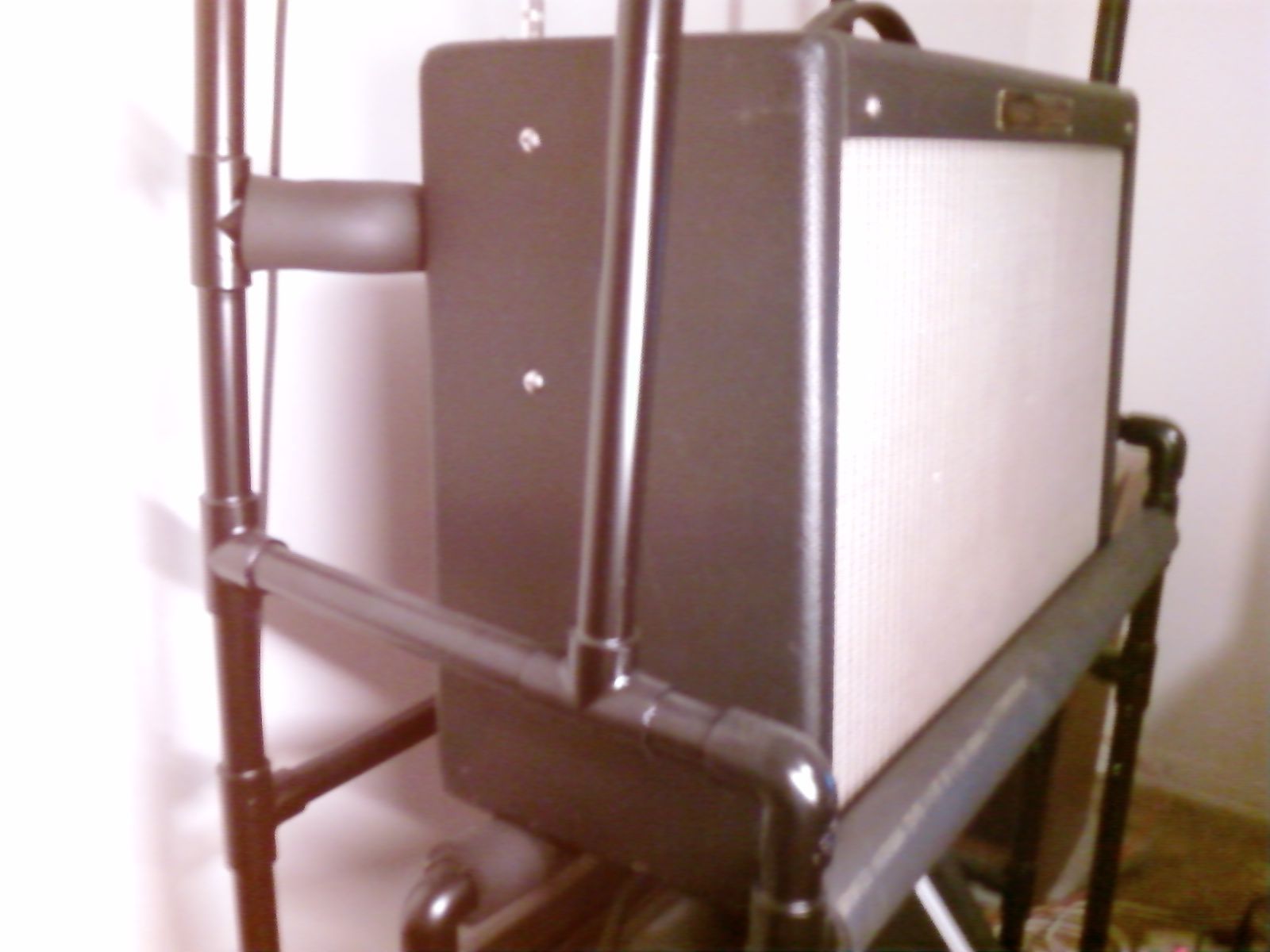 Double Guitar Amp Stand - Instructables