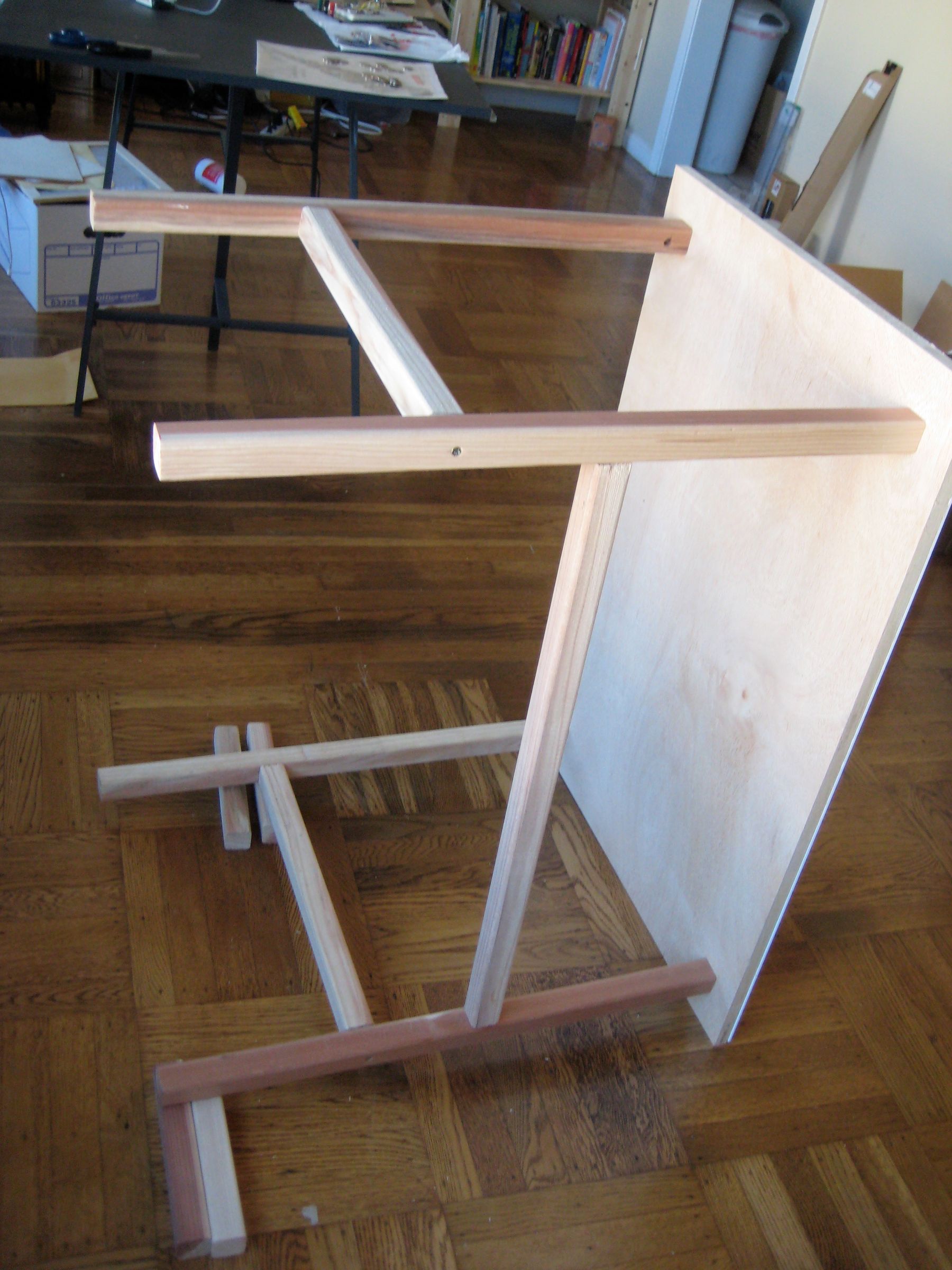 Basic Work Table : 9 Steps - Instructables