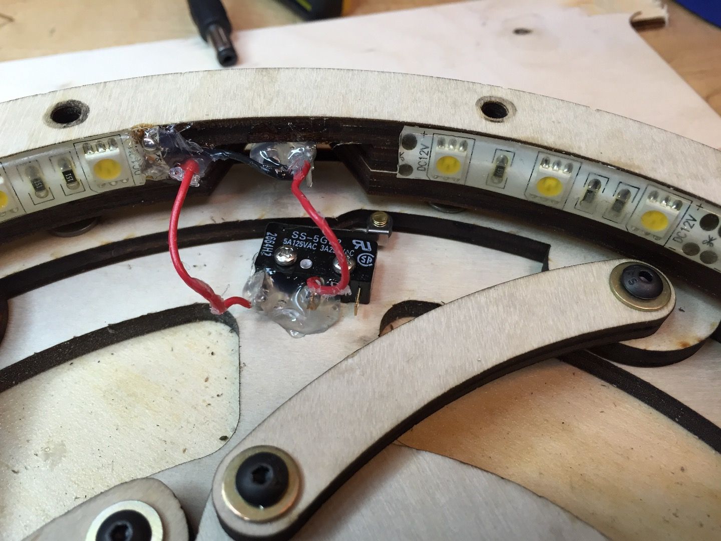Iris Lamp : 5 Steps (with Pictures) - Instructables