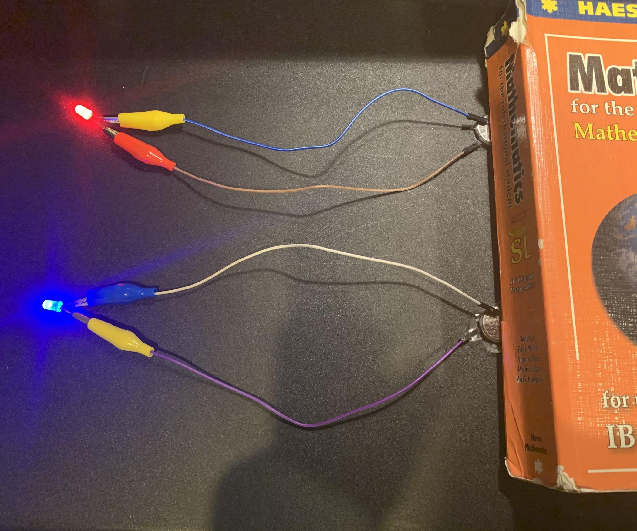 Simple Coin Button LED Switch (Using Weight) : 8 Steps - Instructables