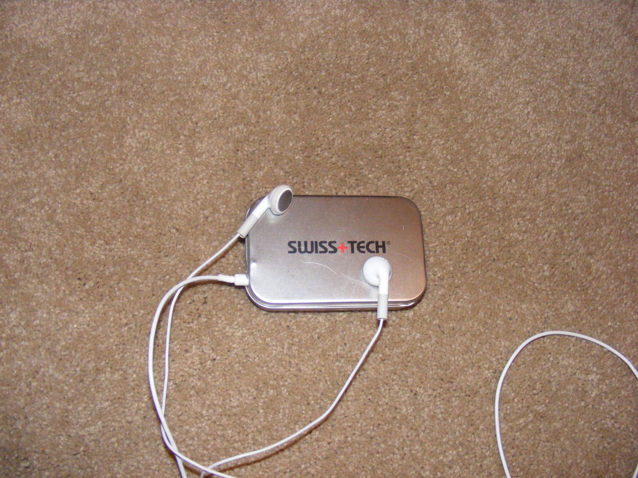Swiss Tech Ipod Case : 5 Steps - Instructables
