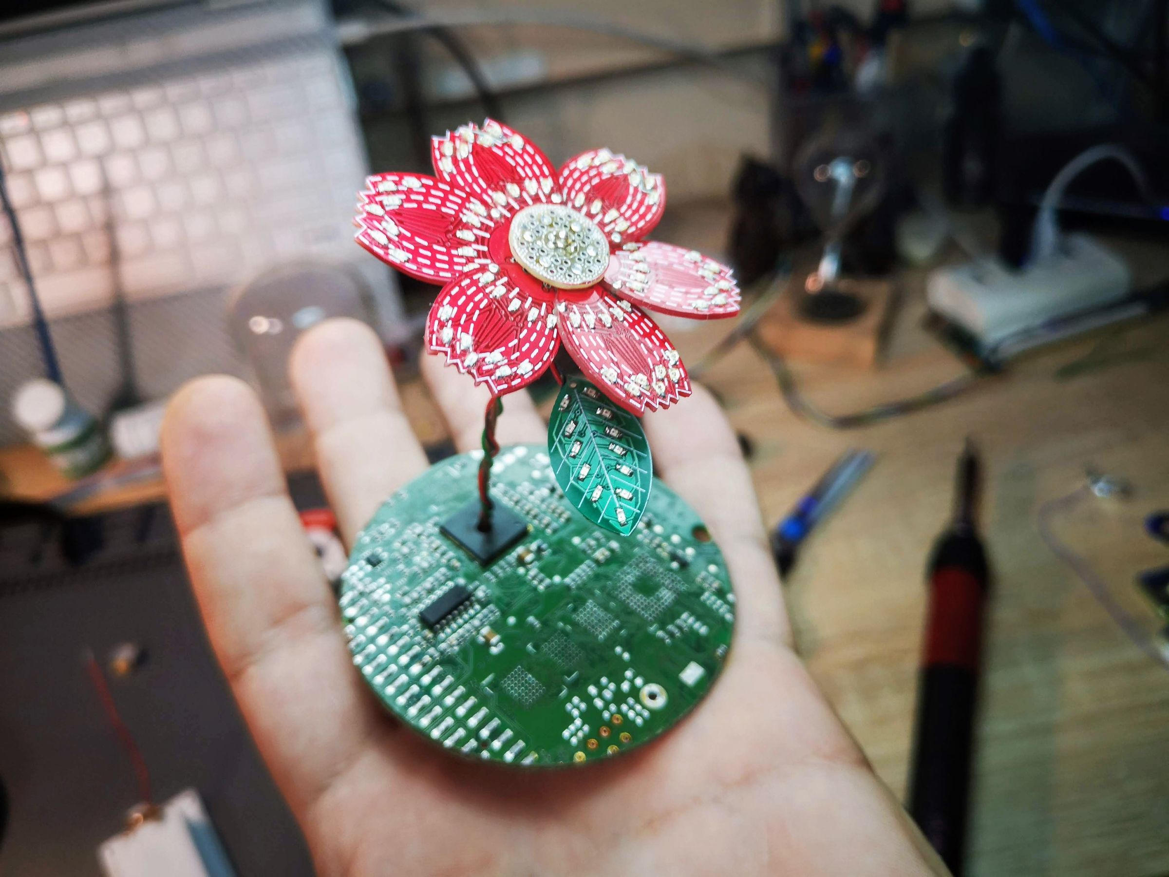 PCB LED Flower : 7 Steps (with Pictures) - Instructables