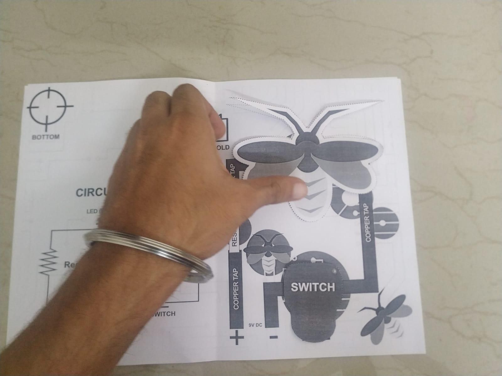 PAPERTRONIC CARD - SIMPLE LED CIRCUIT : 7 Steps - Instructables