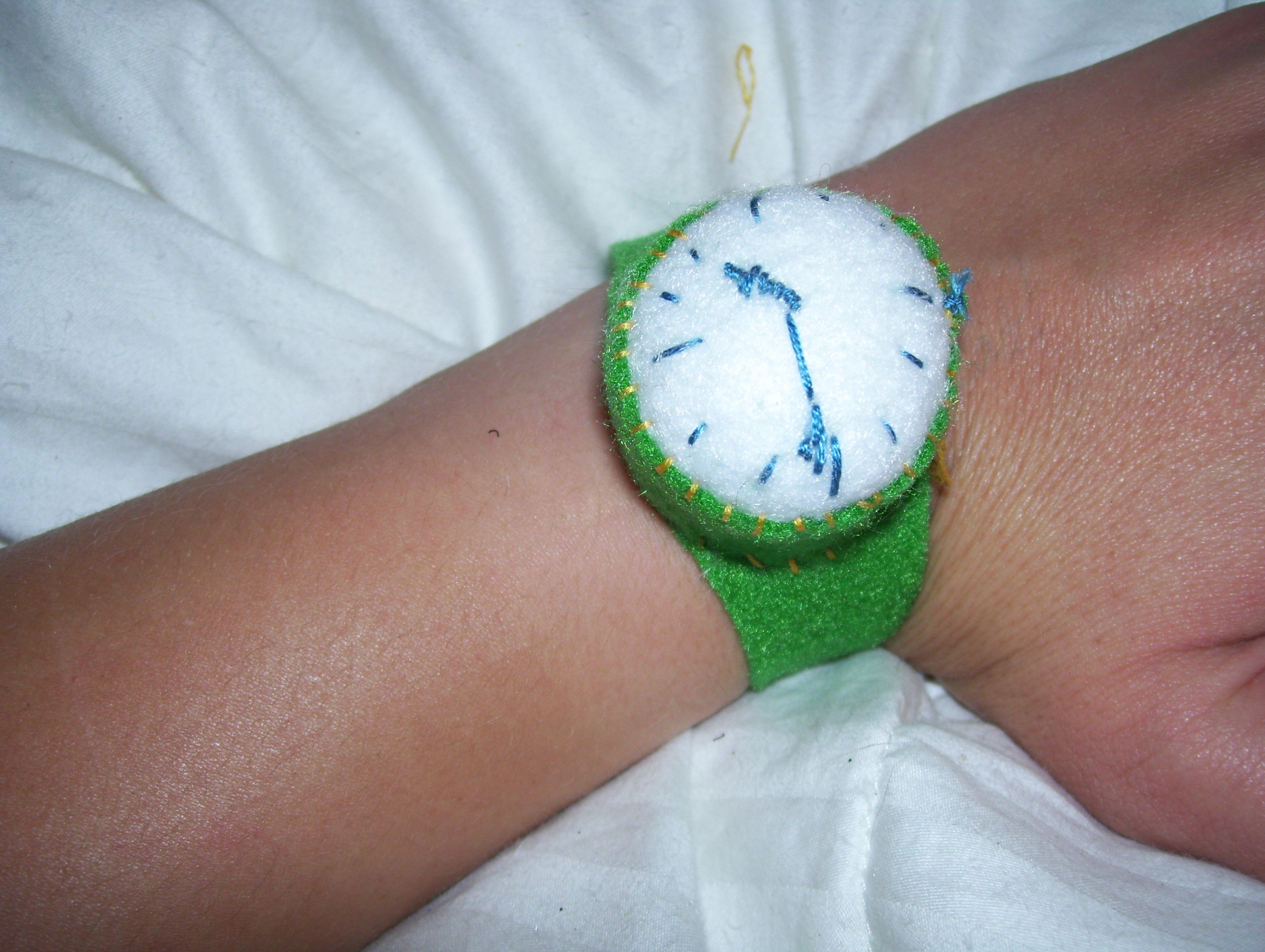 Wrist-watch Pin Cushion : 9 Steps (with Pictures) - Instructables
