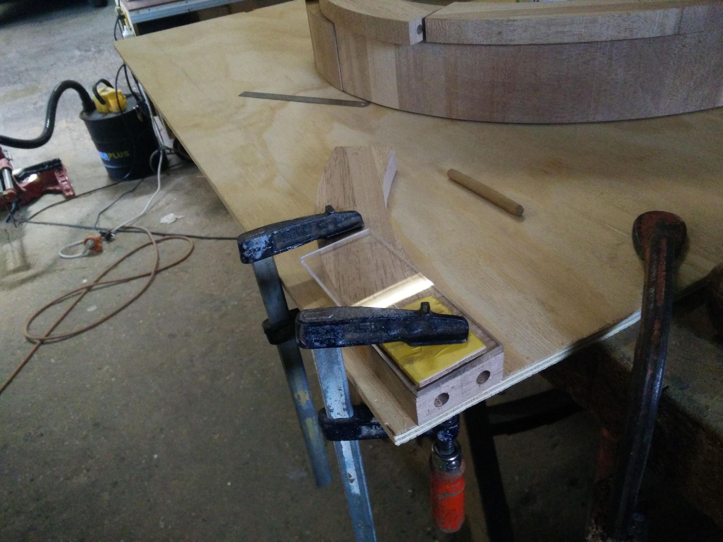 How to Make a Round Window Frame : 6 Steps (with Pictures) - Instructables