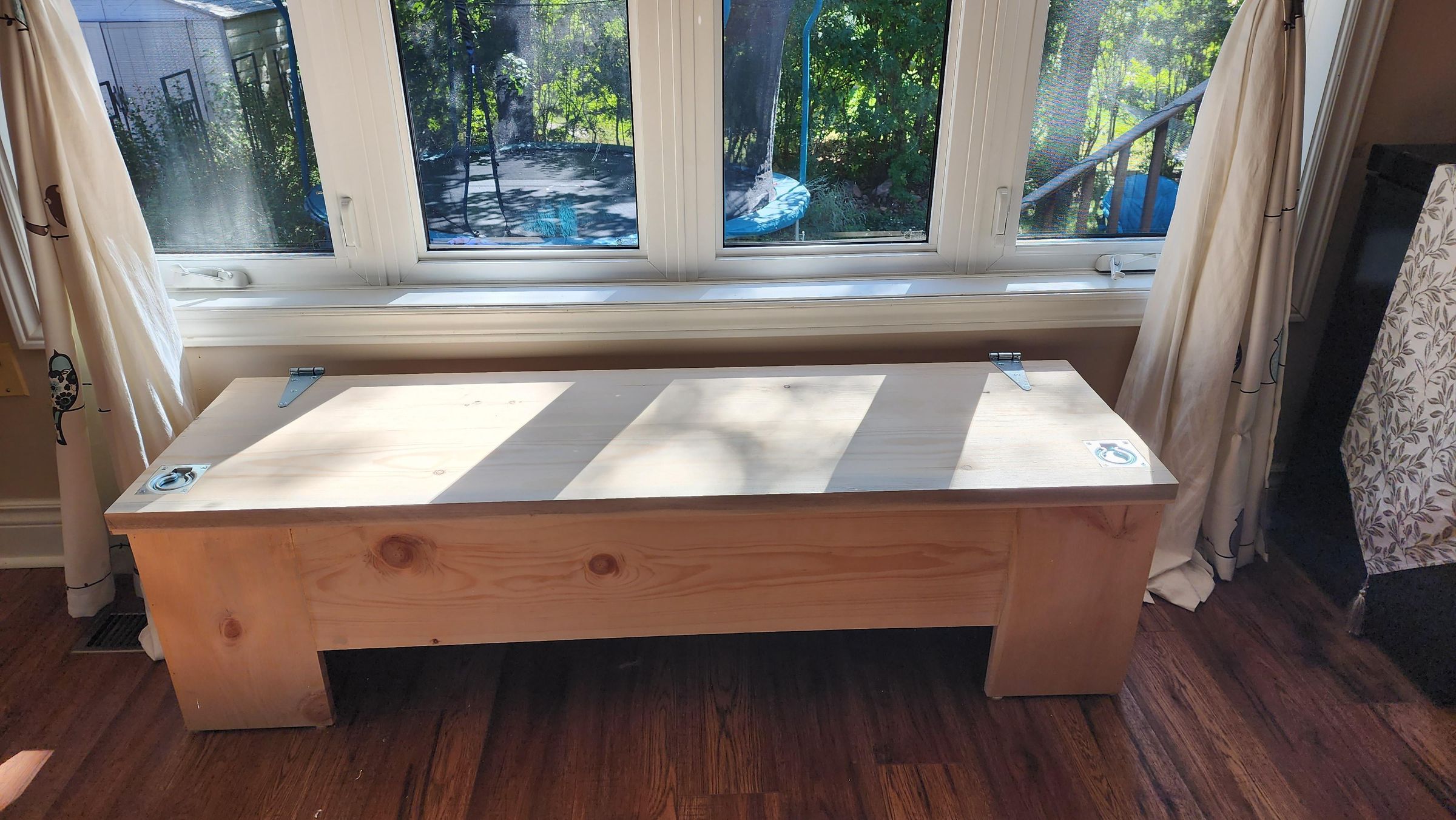 Fold Up Bed in a Box - Spare Bed : 6 Steps (with Pictures) - Instructables