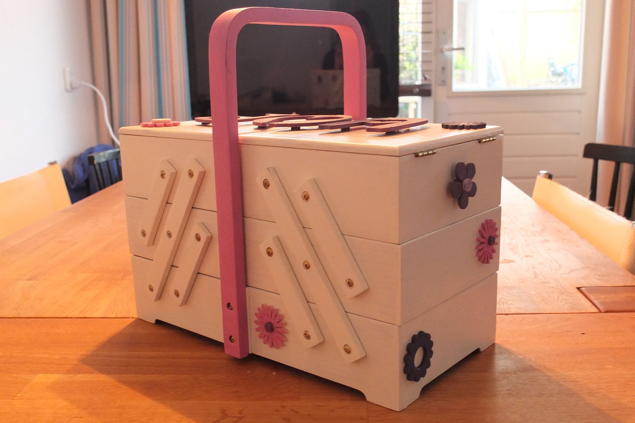 Arts and Crafts Box - Instructables
