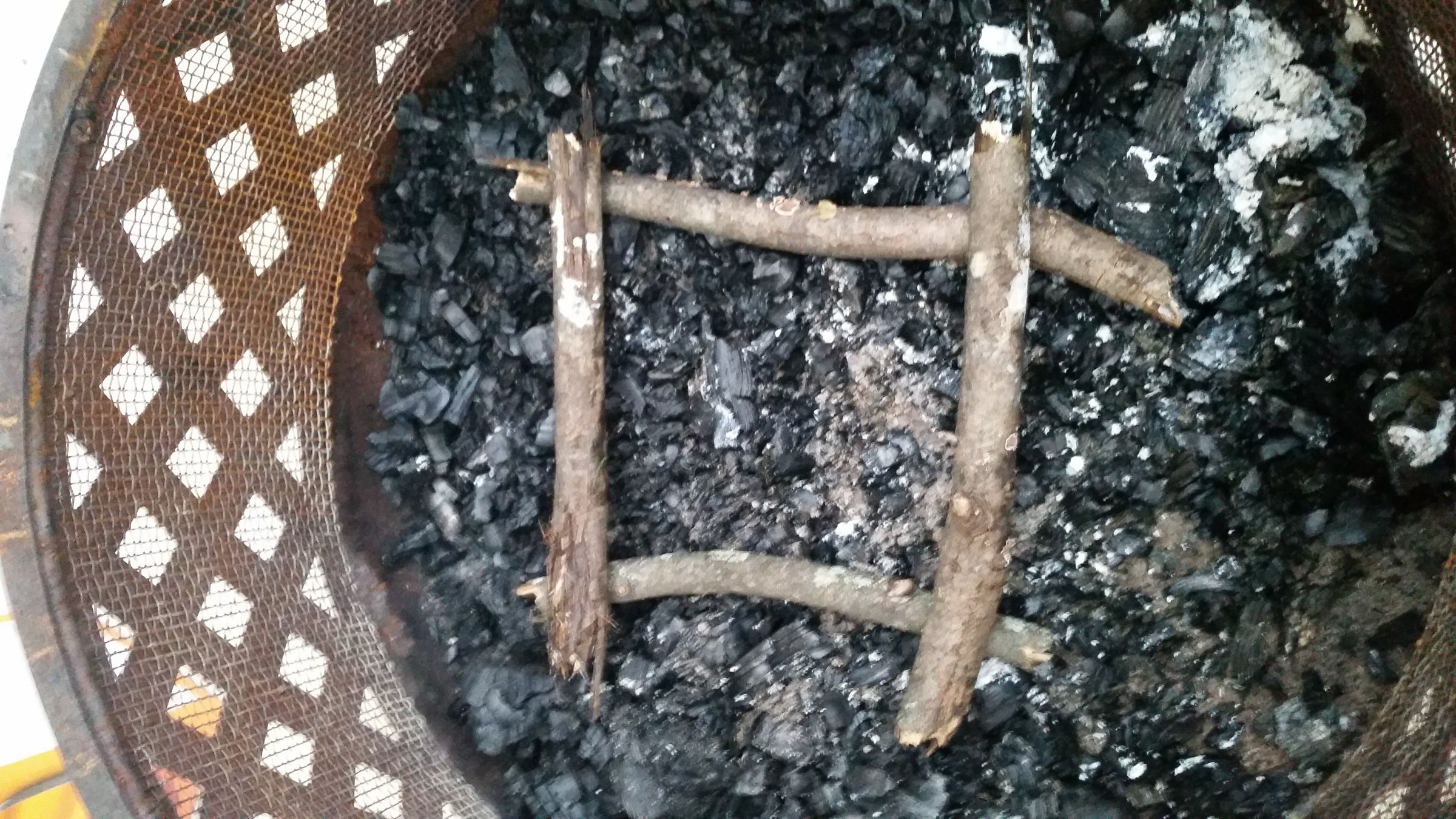 Ultimate Outdoor Log Cabin Fire : 9 Steps - Instructables