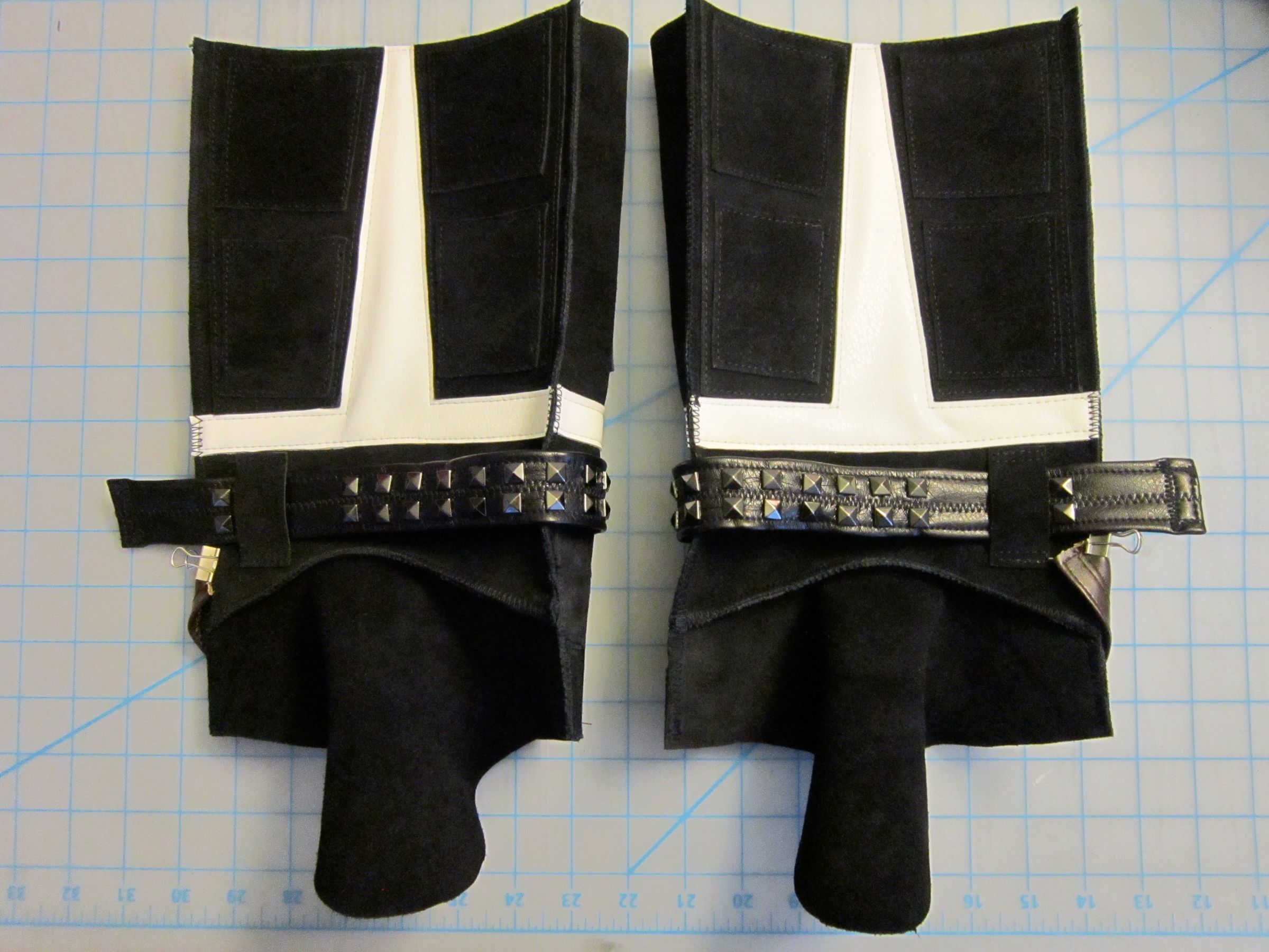 Star Wars Han Solo Boots : 11 Steps (with Pictures) - Instructables