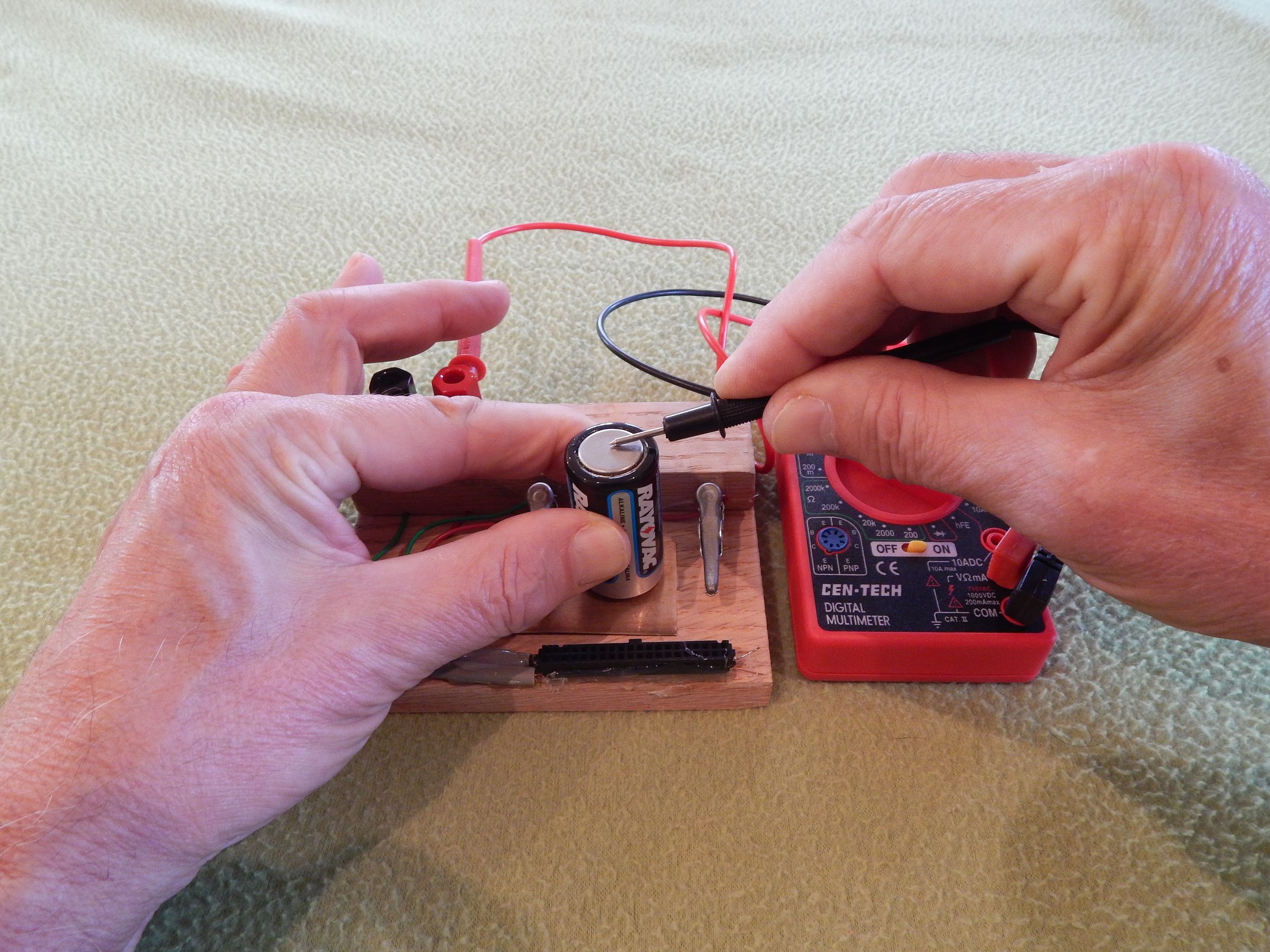 Third Hand for Your Multimeter : 5 Steps (with Pictures) - Instructables