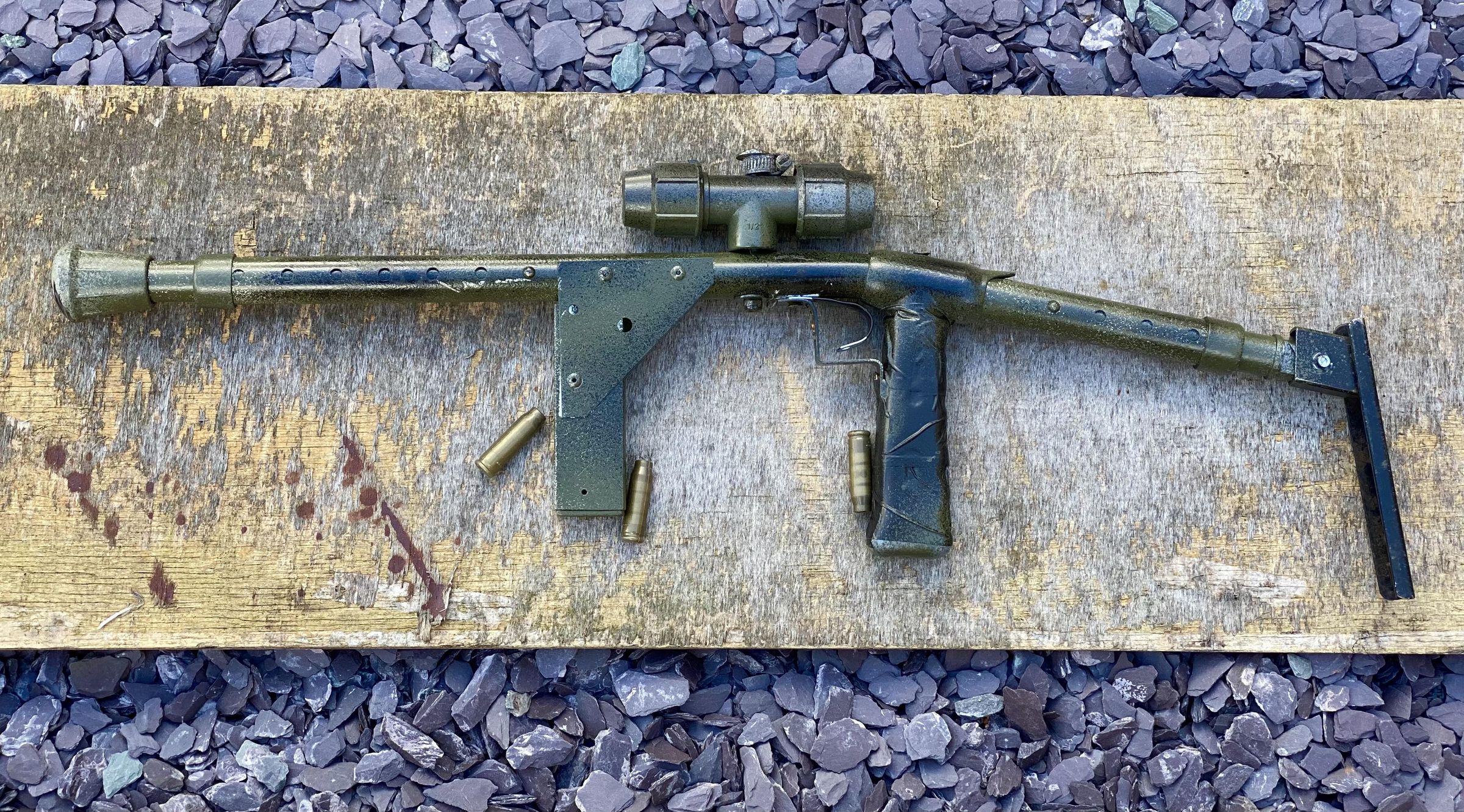 Prop Zombie Gun From Crutch : 7 Steps - Instructables