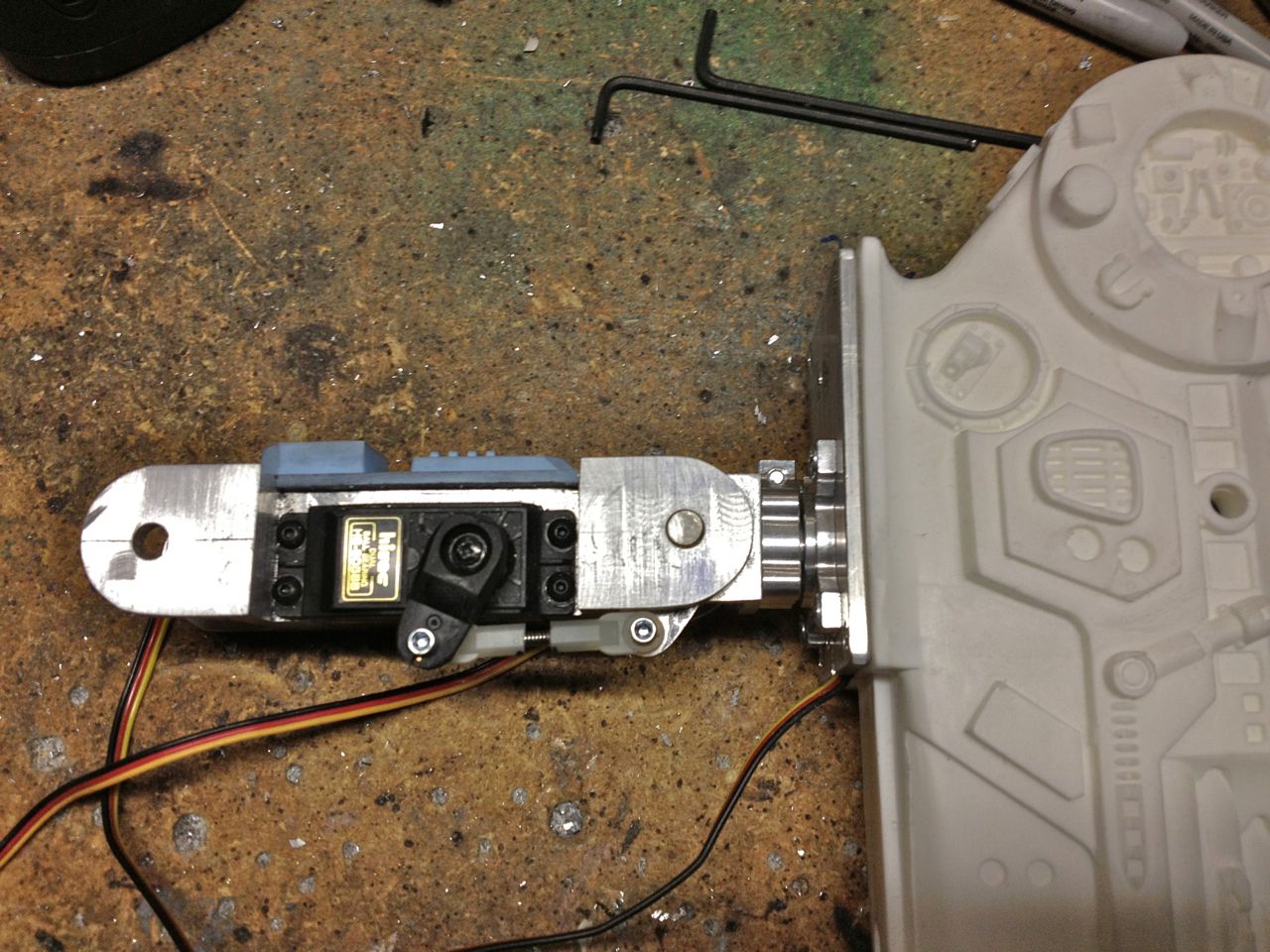 Building a Replica Predator Costume : 10 Steps (with Pictures ...