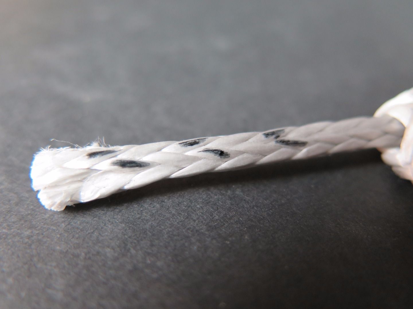 Making Two Equal Length Double Spliced Dyneema Lines : 13 Steps (with ...