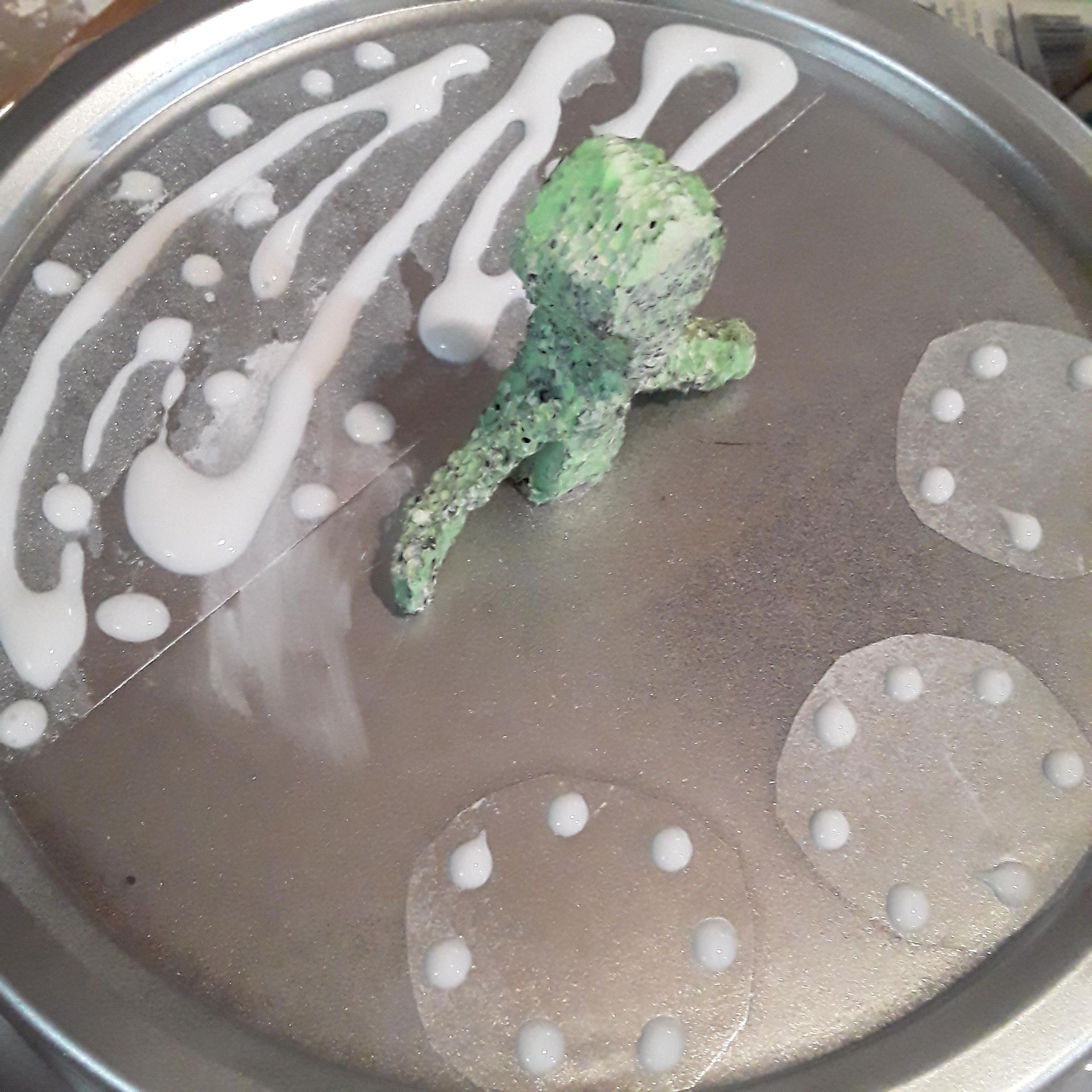 Flying Saucer, Alien Recycled UFO. : 7 Steps - Instructables